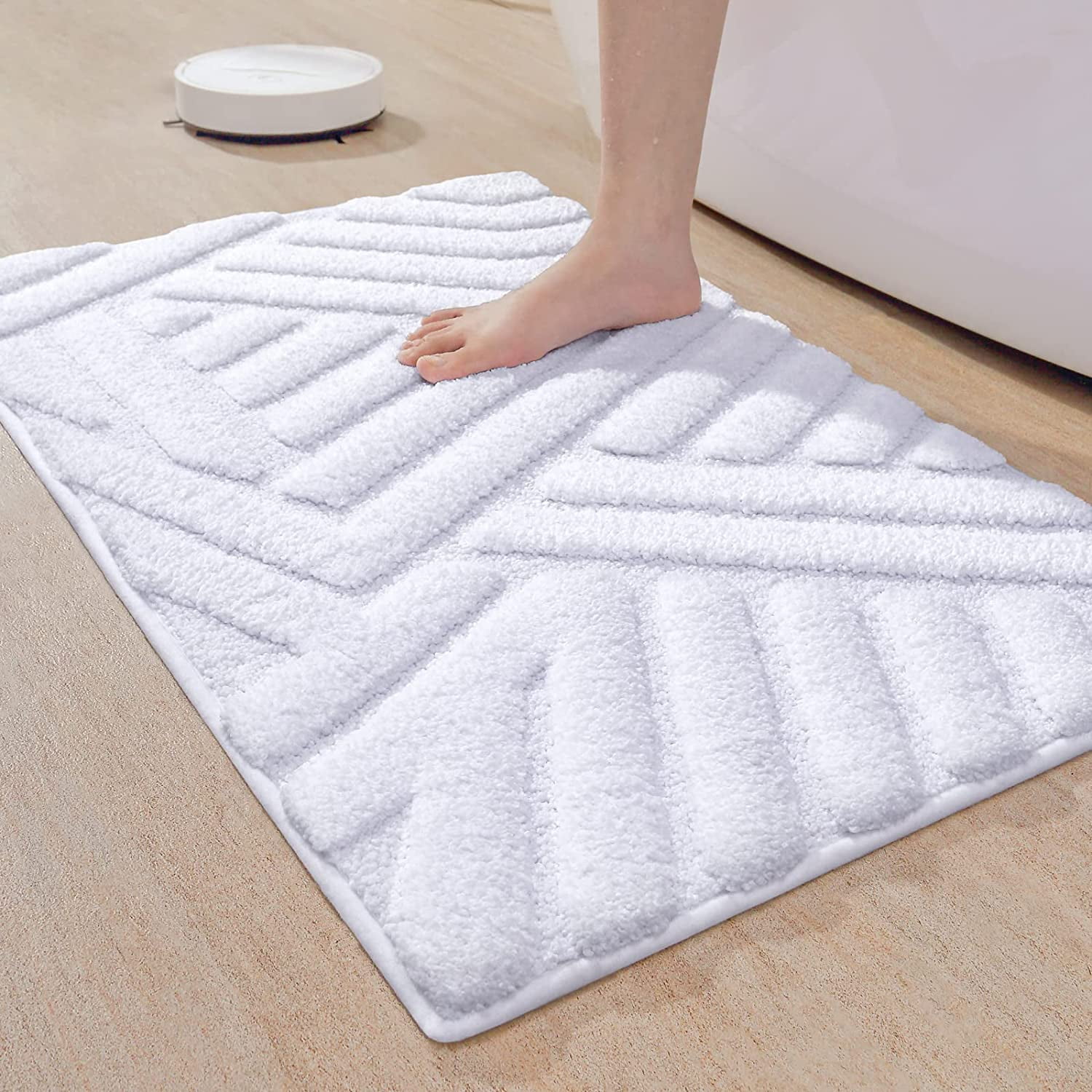 PABUBE Textured White Microfiber Bathroom Rug, 24"x36", Soft and ...