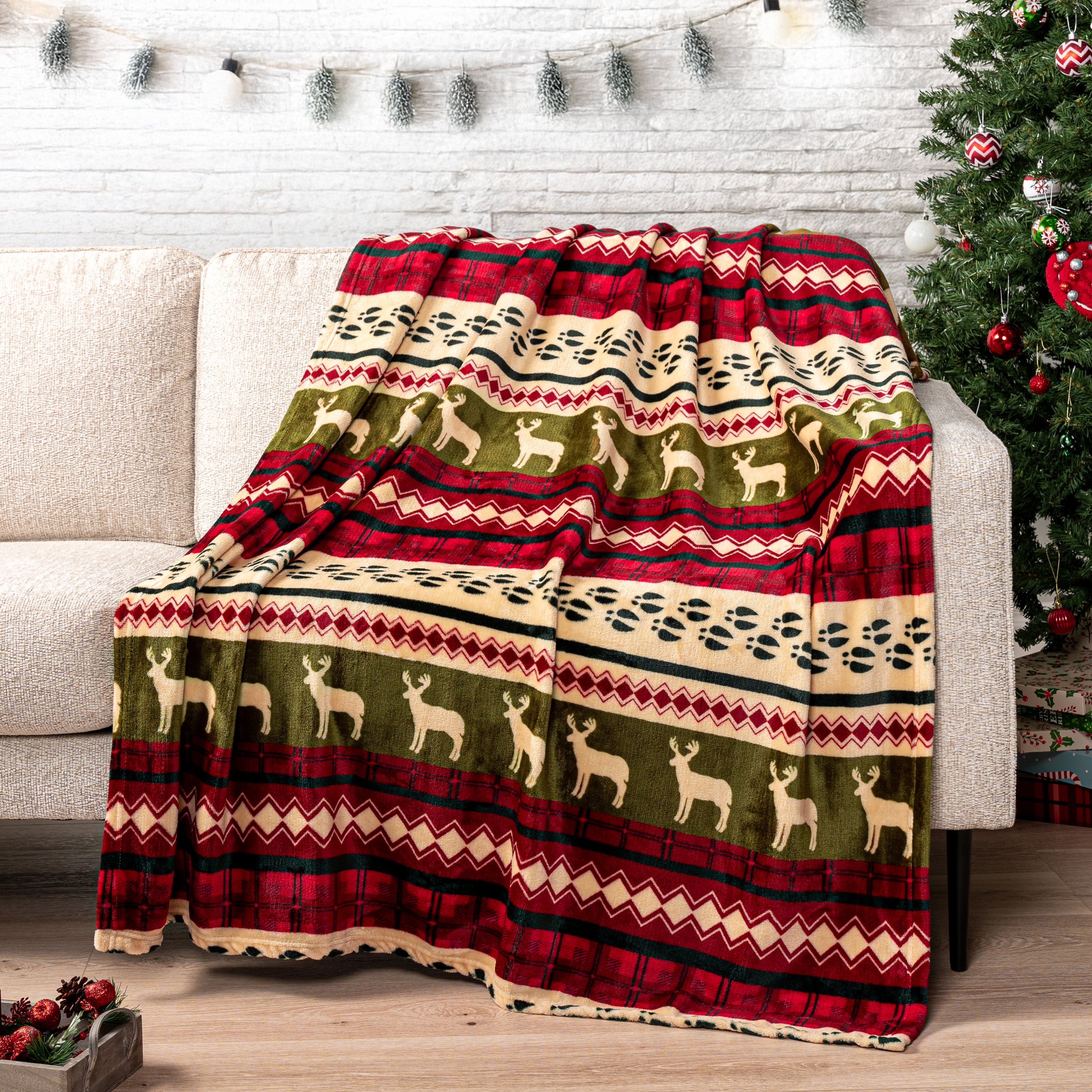 PAVILIA Christmas Throw Blanket | Red Christmas Holiday Fleece Blanket ...