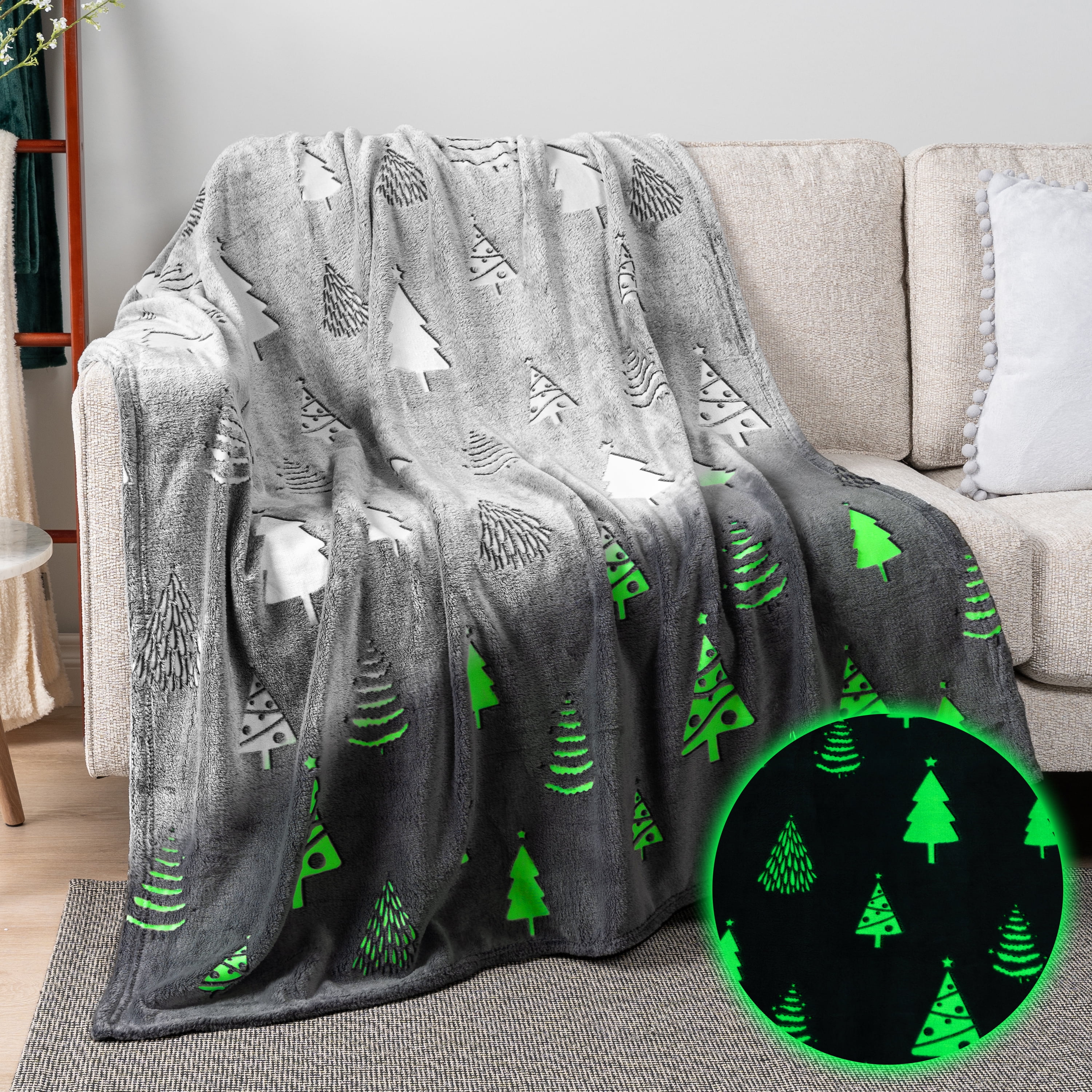 PAVILIA Glow in Dark Blanket, Christmas Tree Design, Kids Gift for 1-10 ...