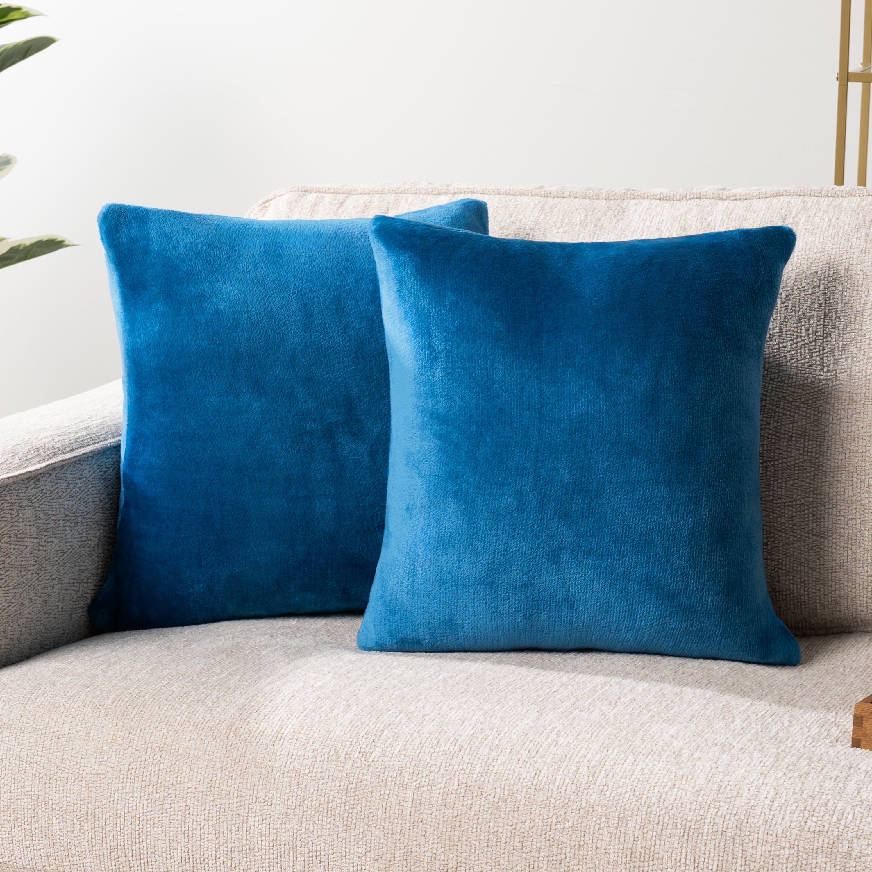 PAVILIA Velvet Throw Pillow Covers 20x20, Teal Blue, Set of 2 ...