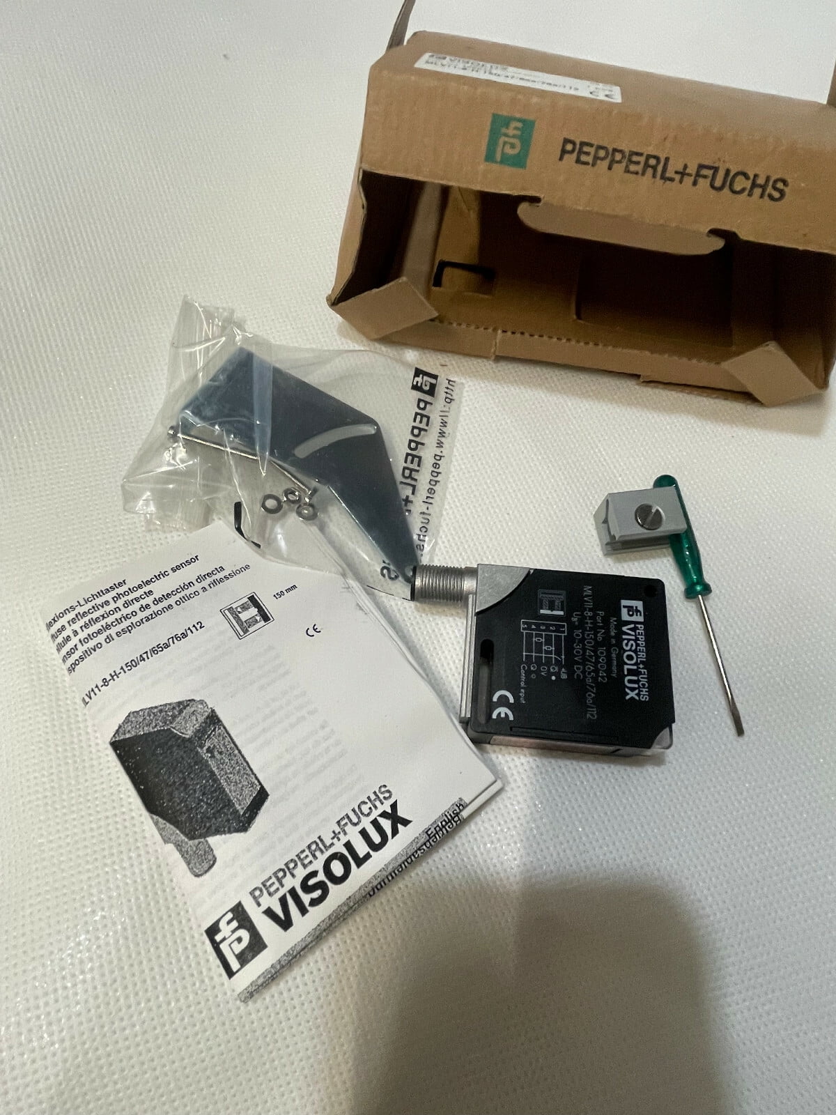 PEPPERL+FUCHS MLV11-8-H-150/47/65a/76a/112 Photoelectric sensor, Part # 109042 - Walmart.com