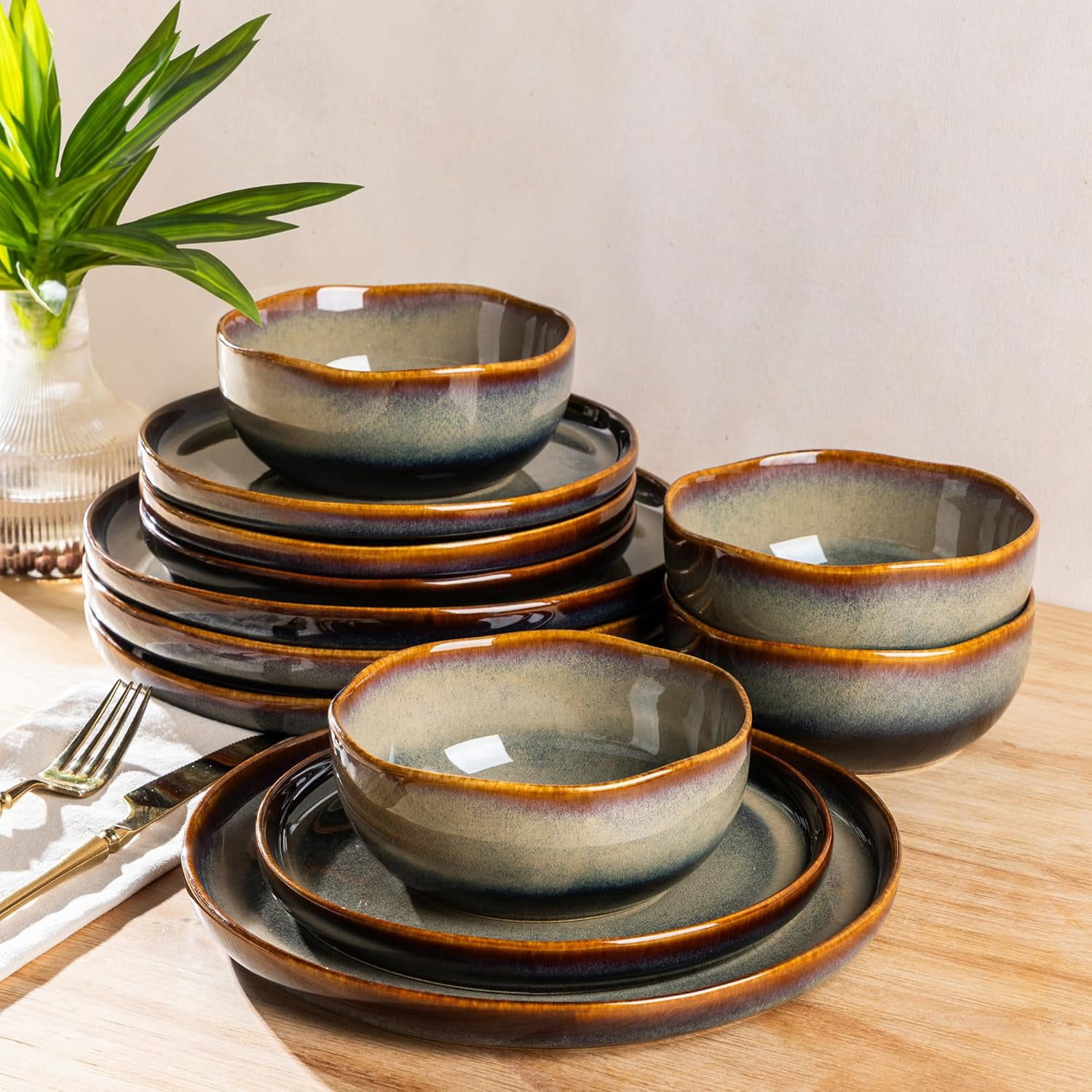 PETGLE Ceramic Dinnerware Set for 4, 12-Piece Plates and Bowls Set ...