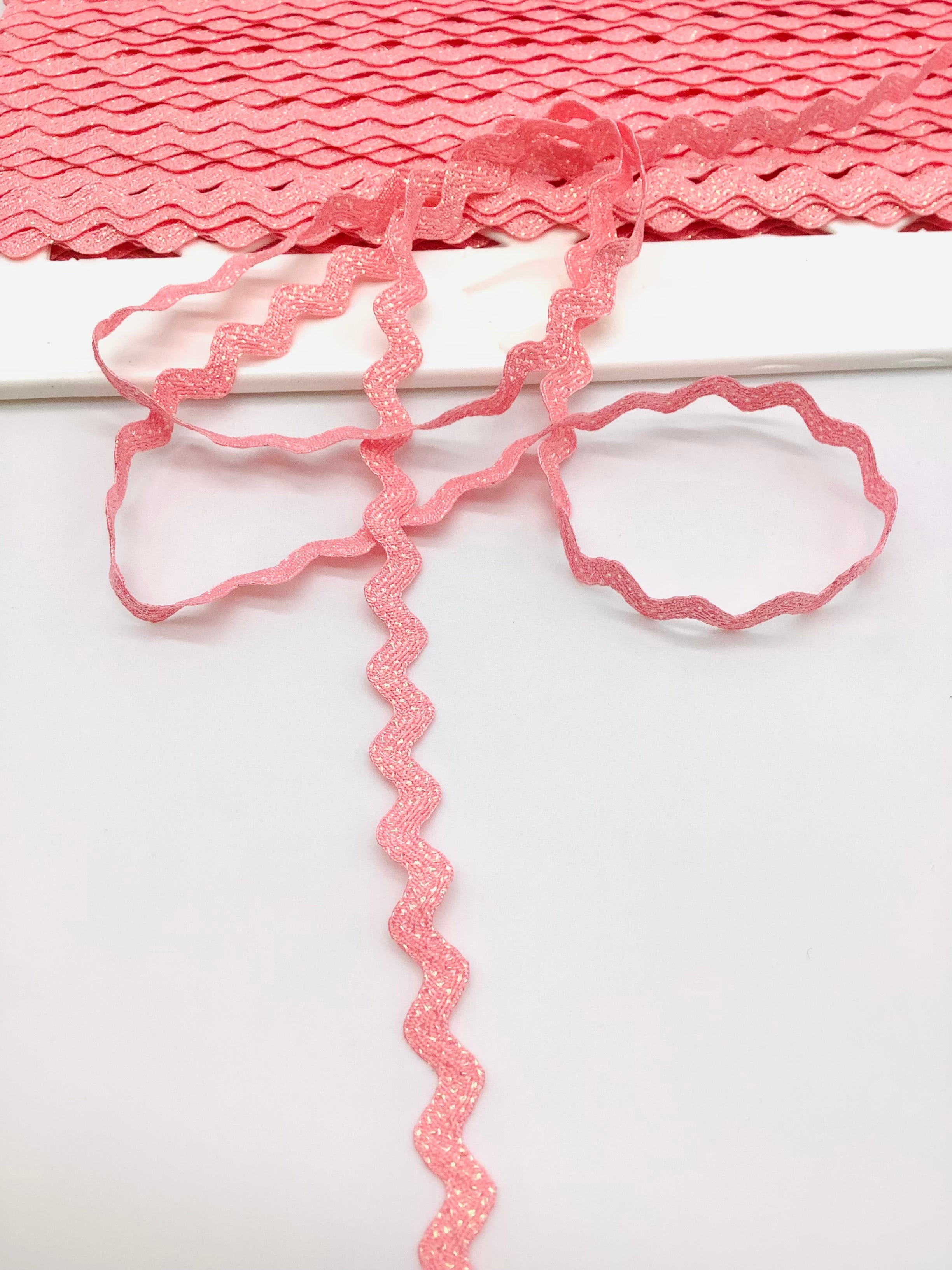 PINK IRIDESCENT 5/16 INCH RIC RAC - Walmart.com