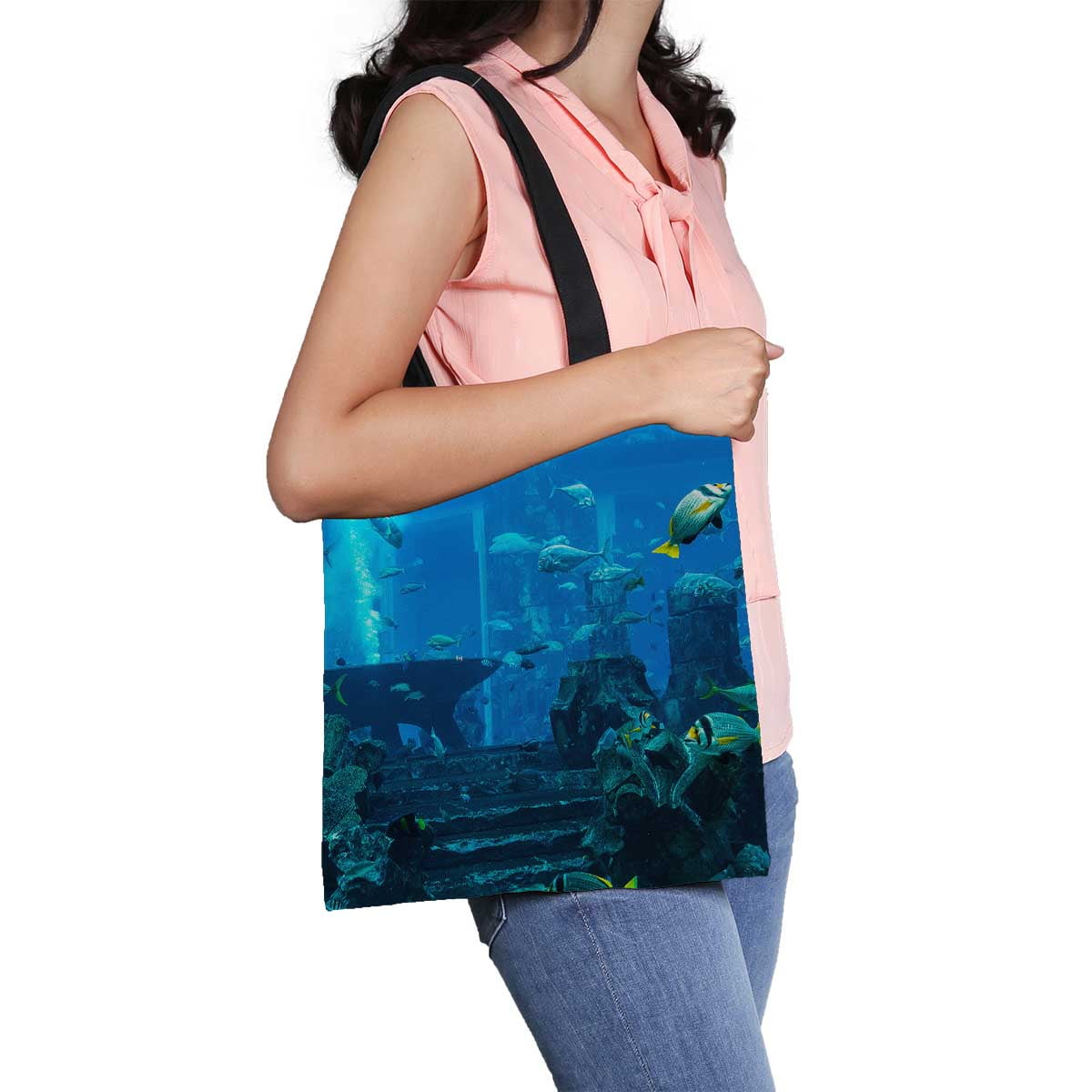 PKQWTM Tropical Fish On A Coral Reef In Dubai Aquarium Canvas Shoulder ...