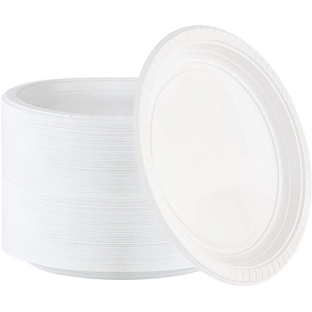 PLASTICPRO 9-inch Round Plastic Plates, Large Disposable Dinnerware for ...