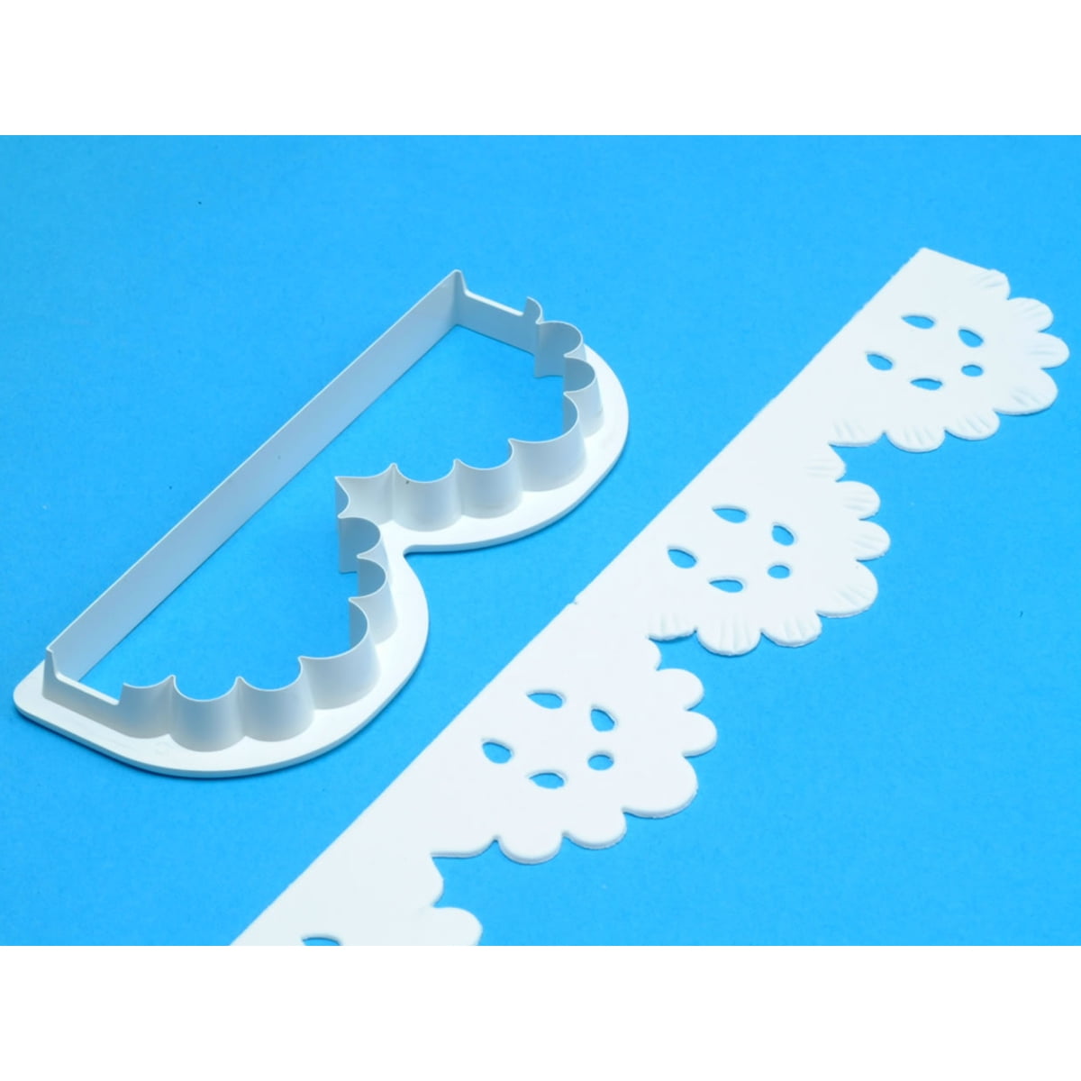 PME Crinoline Frill Cutter for Edible and Non-Edible Materials, 1 per ...