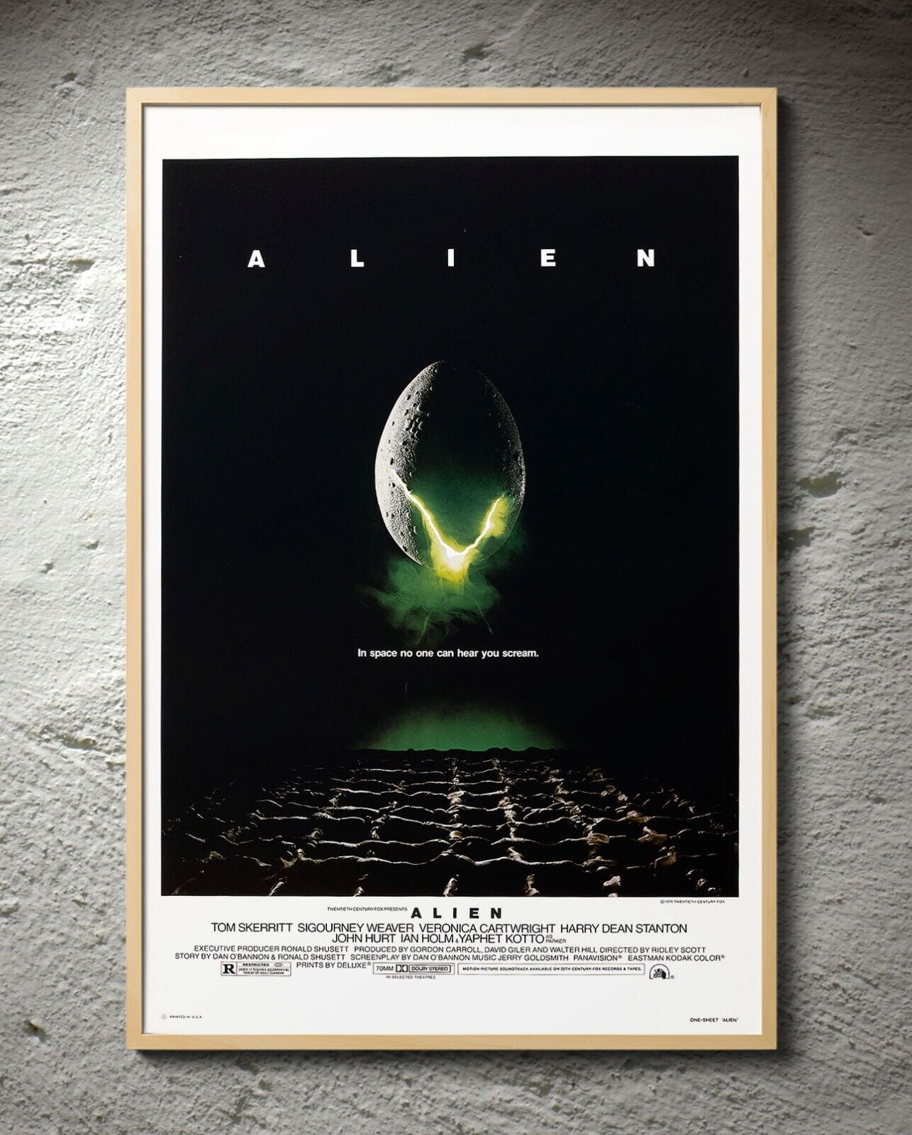 POSTER Alien Sigourney Weaver 1979 Movie Poster-24x36-UNFRAMED ...