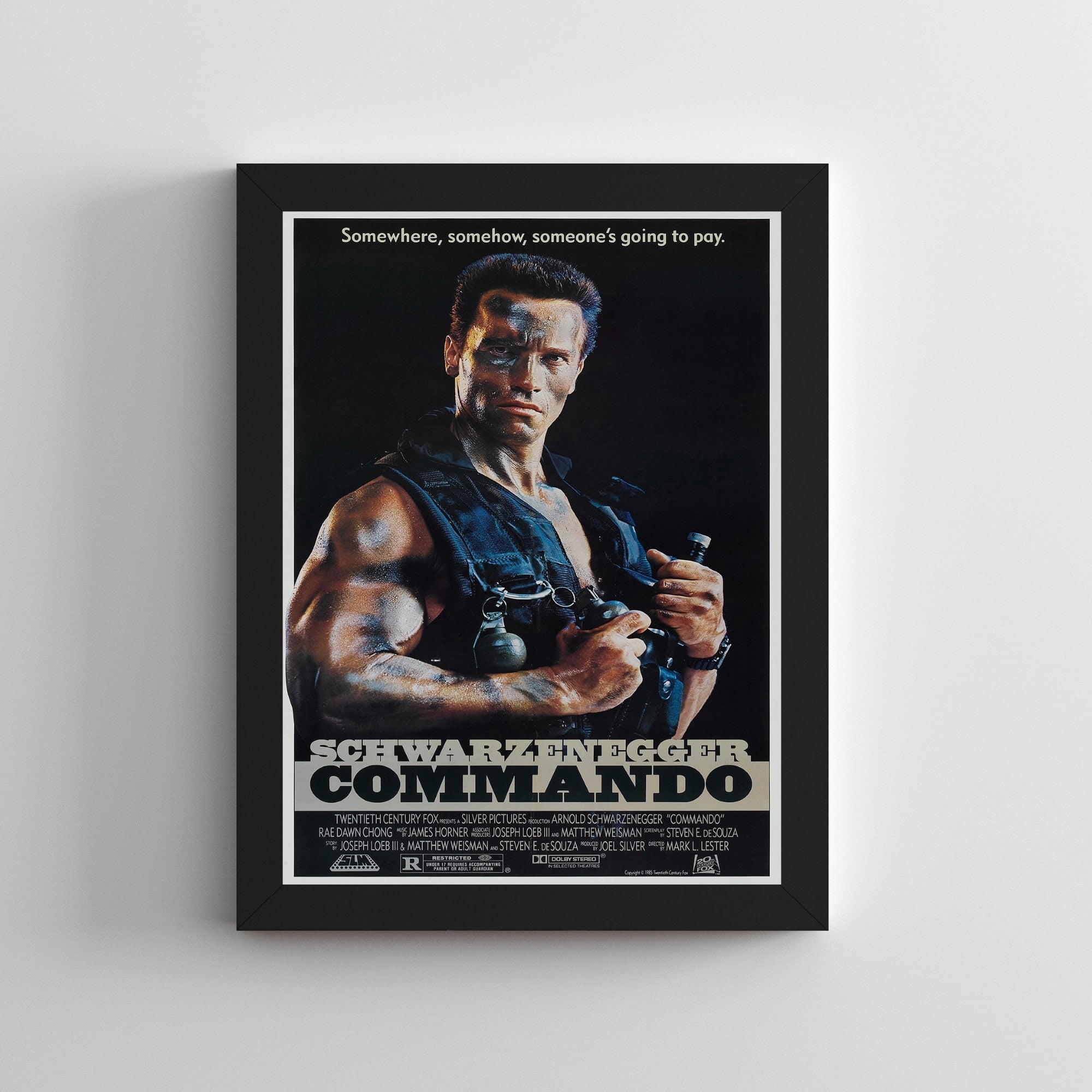 POSTER Commando Arnold Schwarzenegger Film / Movie Poster -UNFRAMED ...