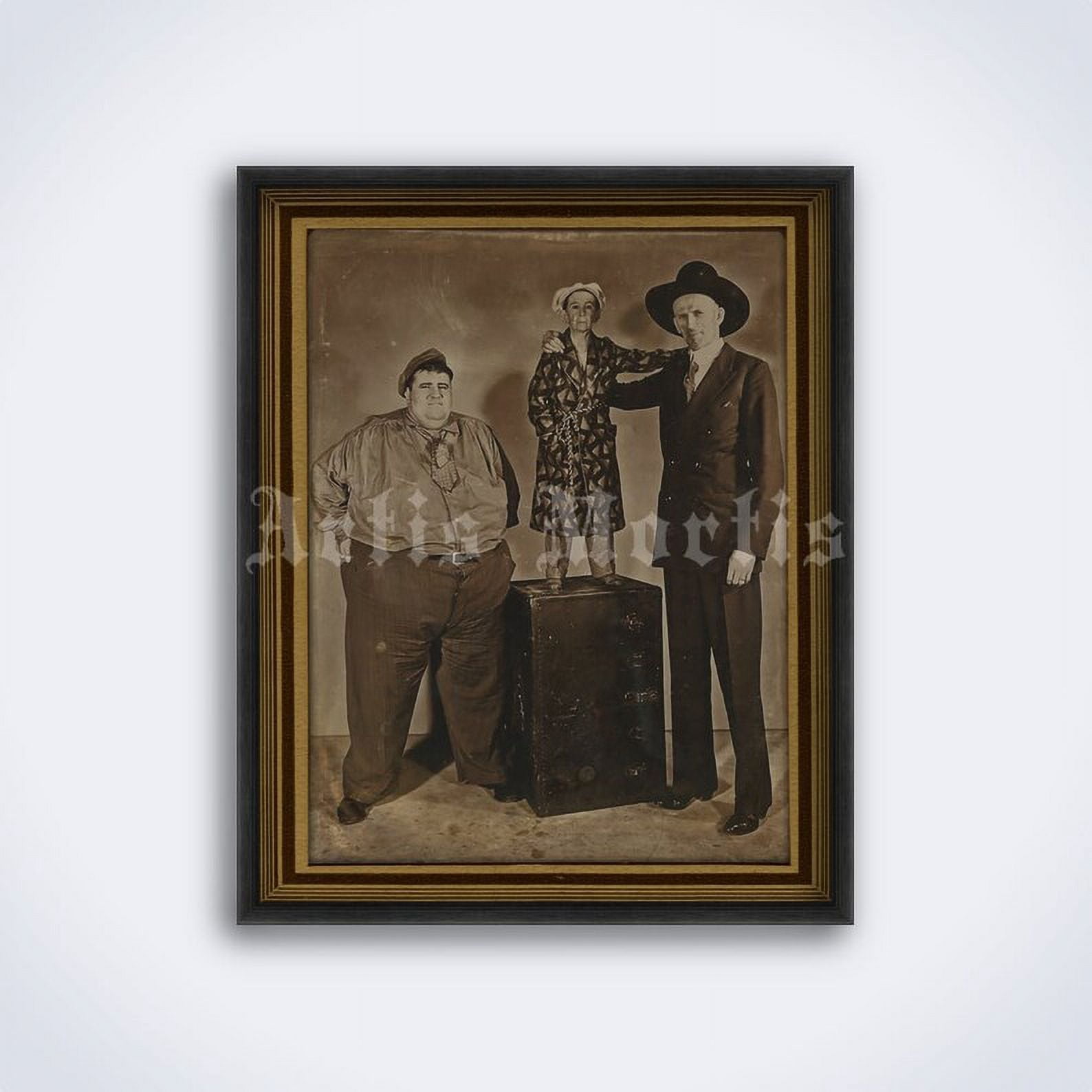 POSTER Freak Show actors - vintage cabinet card photo, retro circus ...