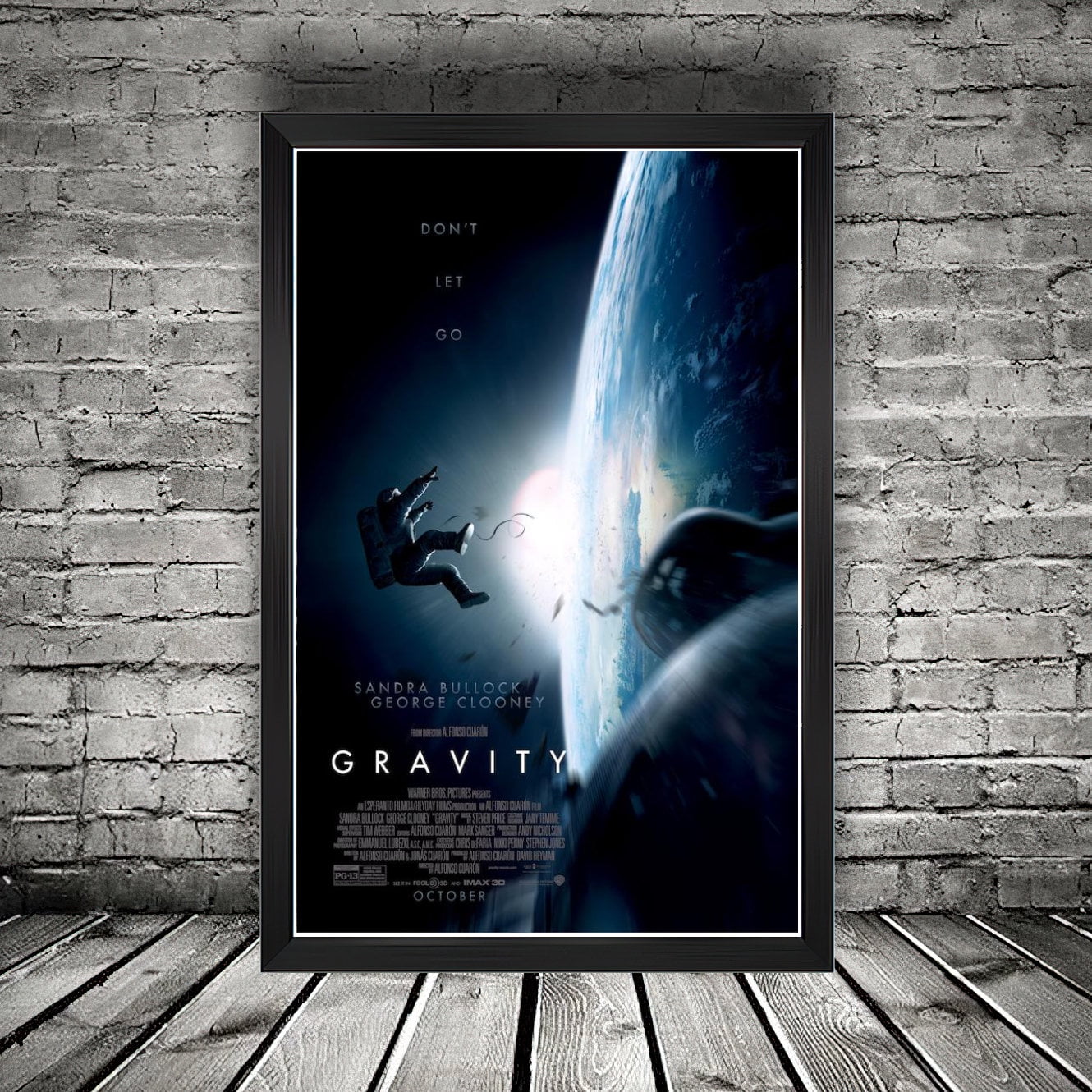 POSTER Gravity (2013) Movie Posters | George Clooney | Fantasy Sci-Fi ...