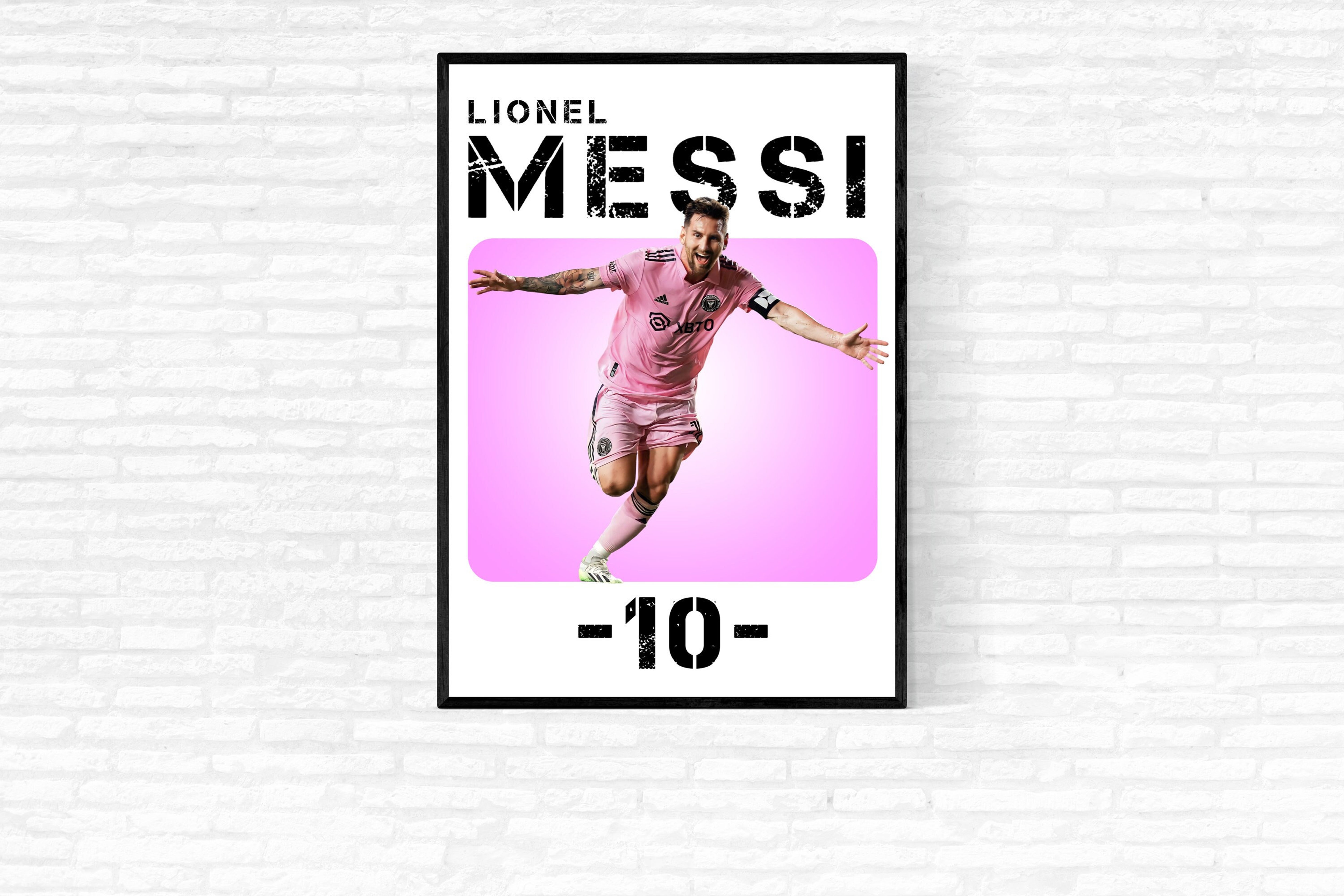POSTER Lionel Messi Print, Lionel Messi Poster, Pink Kit, Football ...