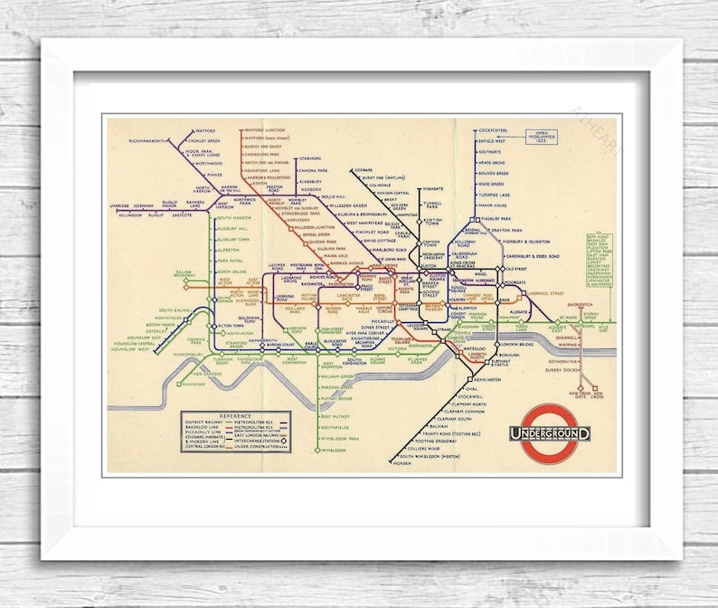 POSTER London Underground Tube Map 1933 Poster. Vintage Subway Trains ...