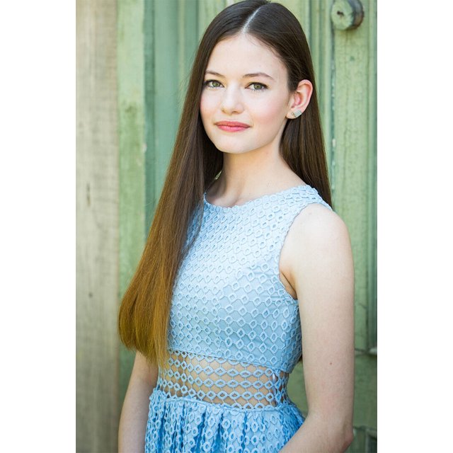 POSTER Mackenzie Foy American Child Model And Actor Wall Art Home Decor ...