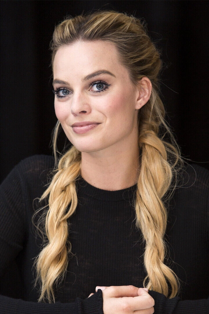 POSTER Margot Robbie Amazing Look Portrait Art Wall Indoor Room Poster ...