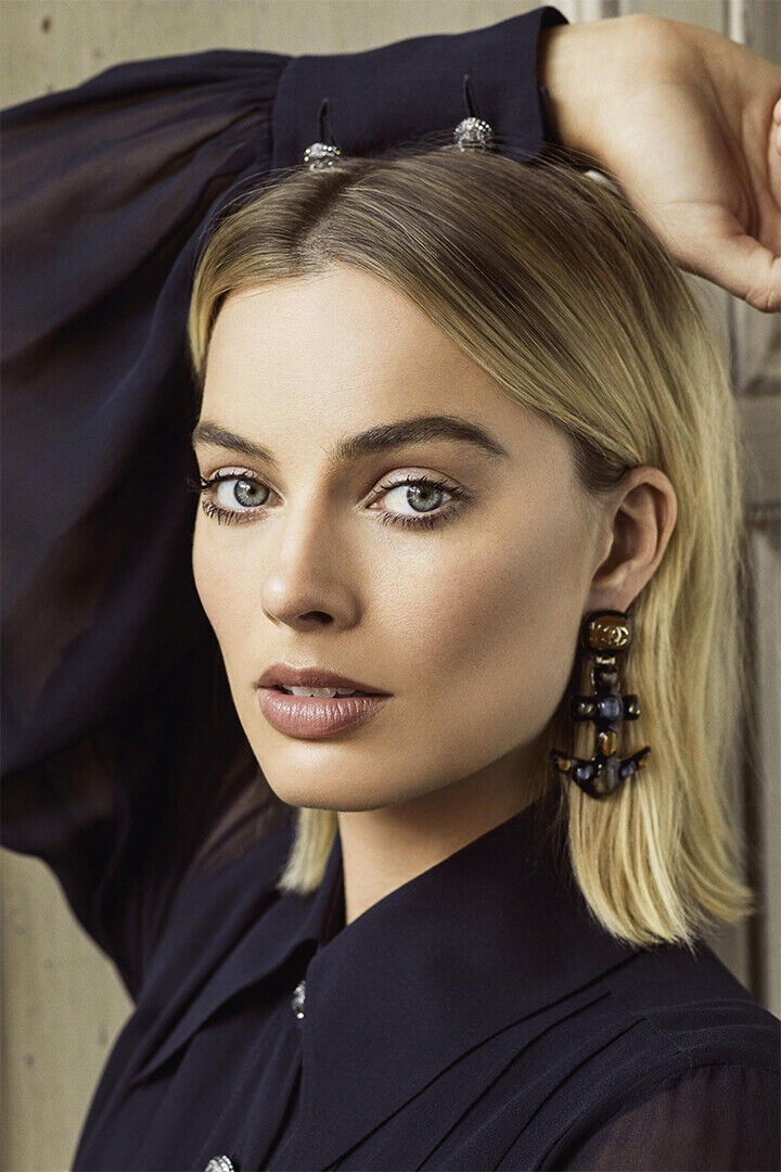 POSTER Margot Robbie Movie Actress Producer Artist Idol Wall Art Home ...