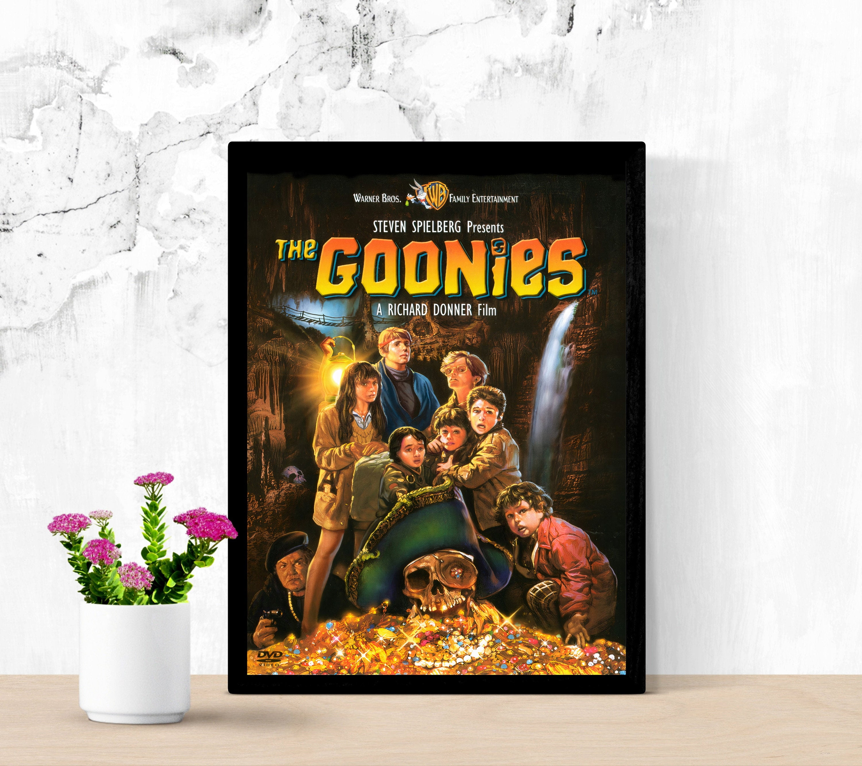 POSTER The Goonies Movie Poster, Vintage Movie Poster, Vintage Film Art, Classic Film Poster ...