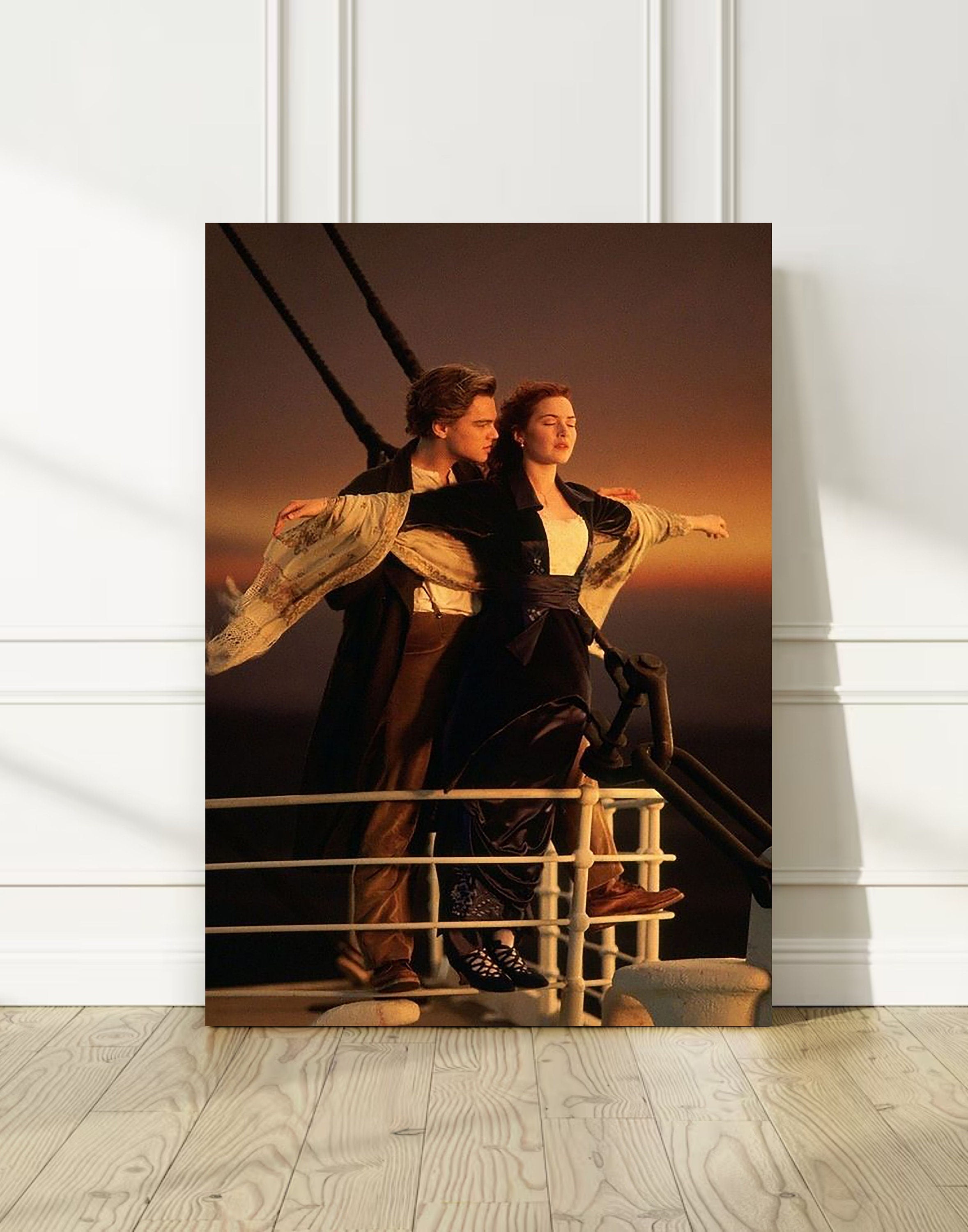POSTER Titanic: Iconic Movie Scene - Art for Vintage Movie Poster ...