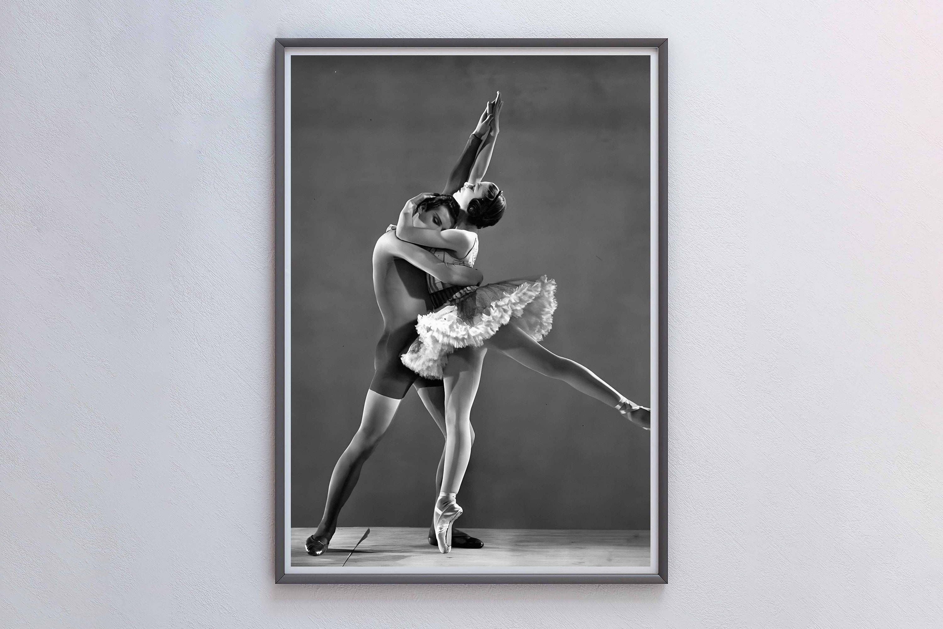 POSTER Vintage Ballerina Poster, Ballet Dancer Print, Black and White ...