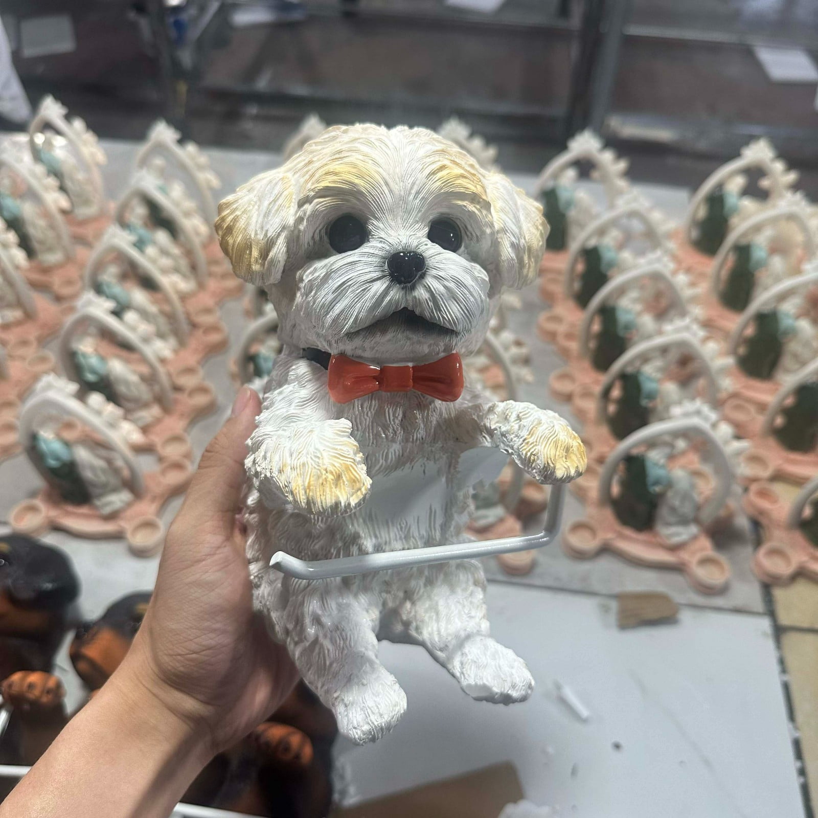 PPgejGEK Dog Shaped Toilet Paper Holder, Wall Mounted Resin Sculpture ...