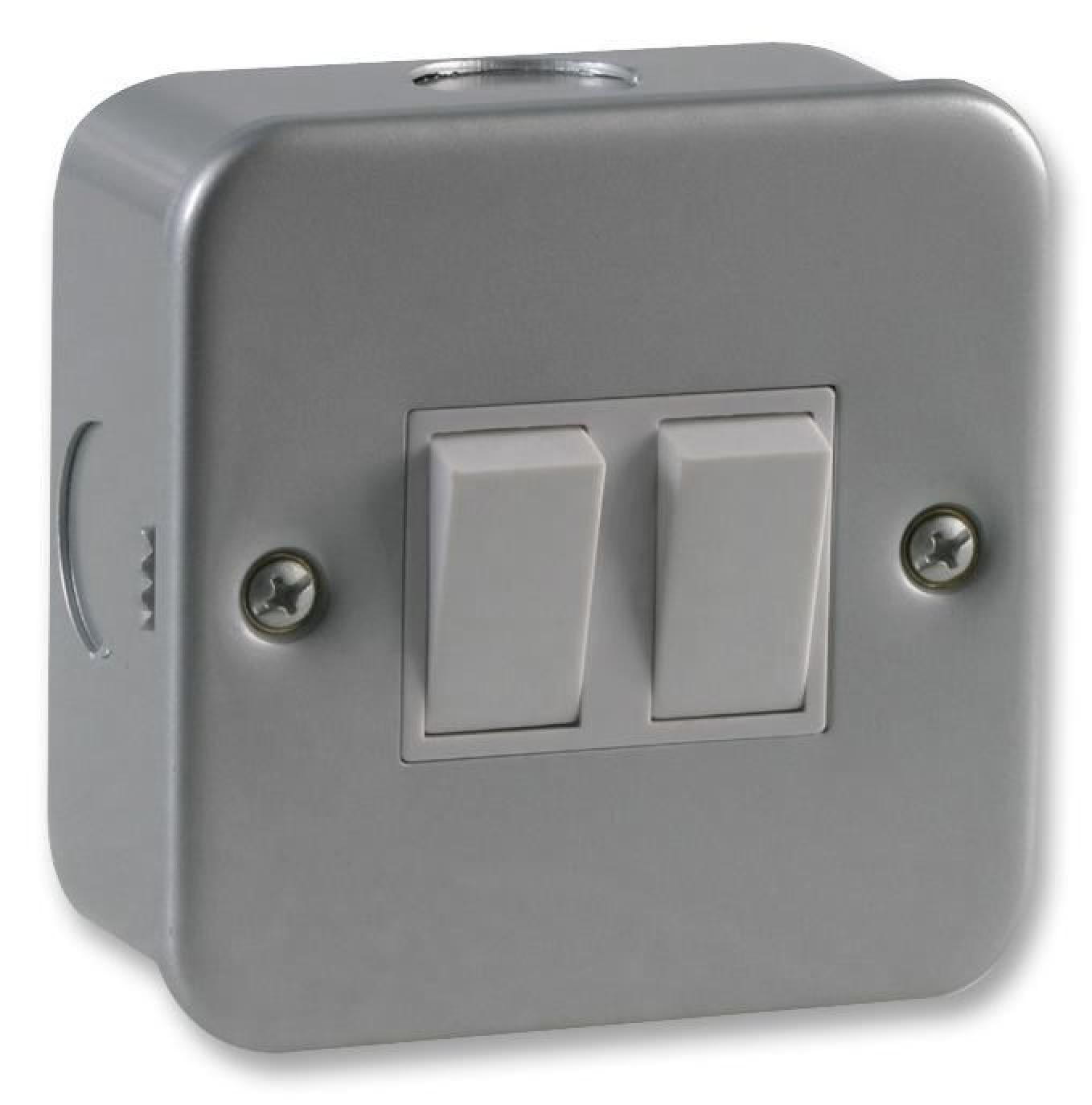 PRO ELEC - Metalclad 2 Gang 2 Way Light Switch - Walmart.com