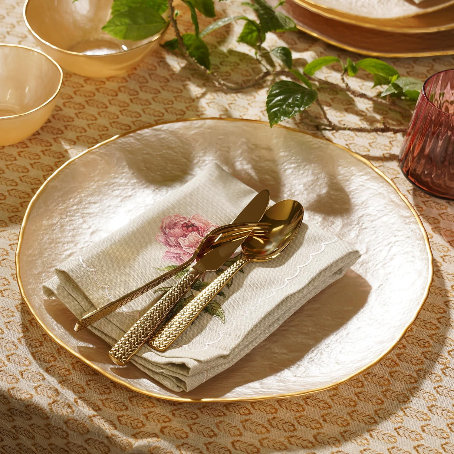 PURE HOME LIVING Set of 2 Beige Dune Glass Charger Plates Kitchen ...