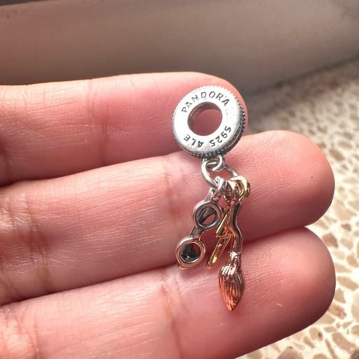 Pa-nd-ora Harry Potter, Glasses, Nimbus Lightning Bolt Dangle Charm ...