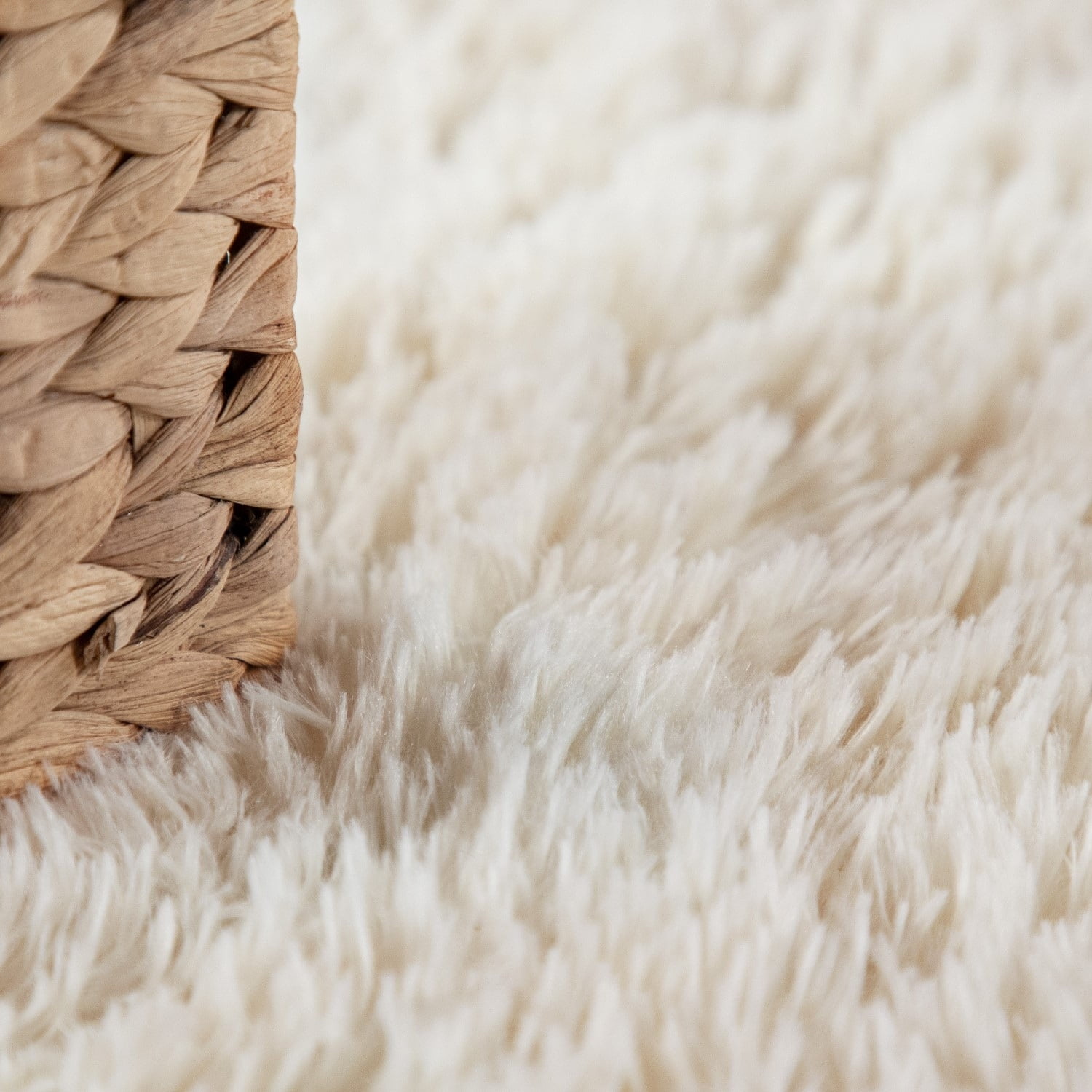 Paco Home Modern Shag Rug Soft & Fluffy In Solid Colors ivory - 4'7" x ...