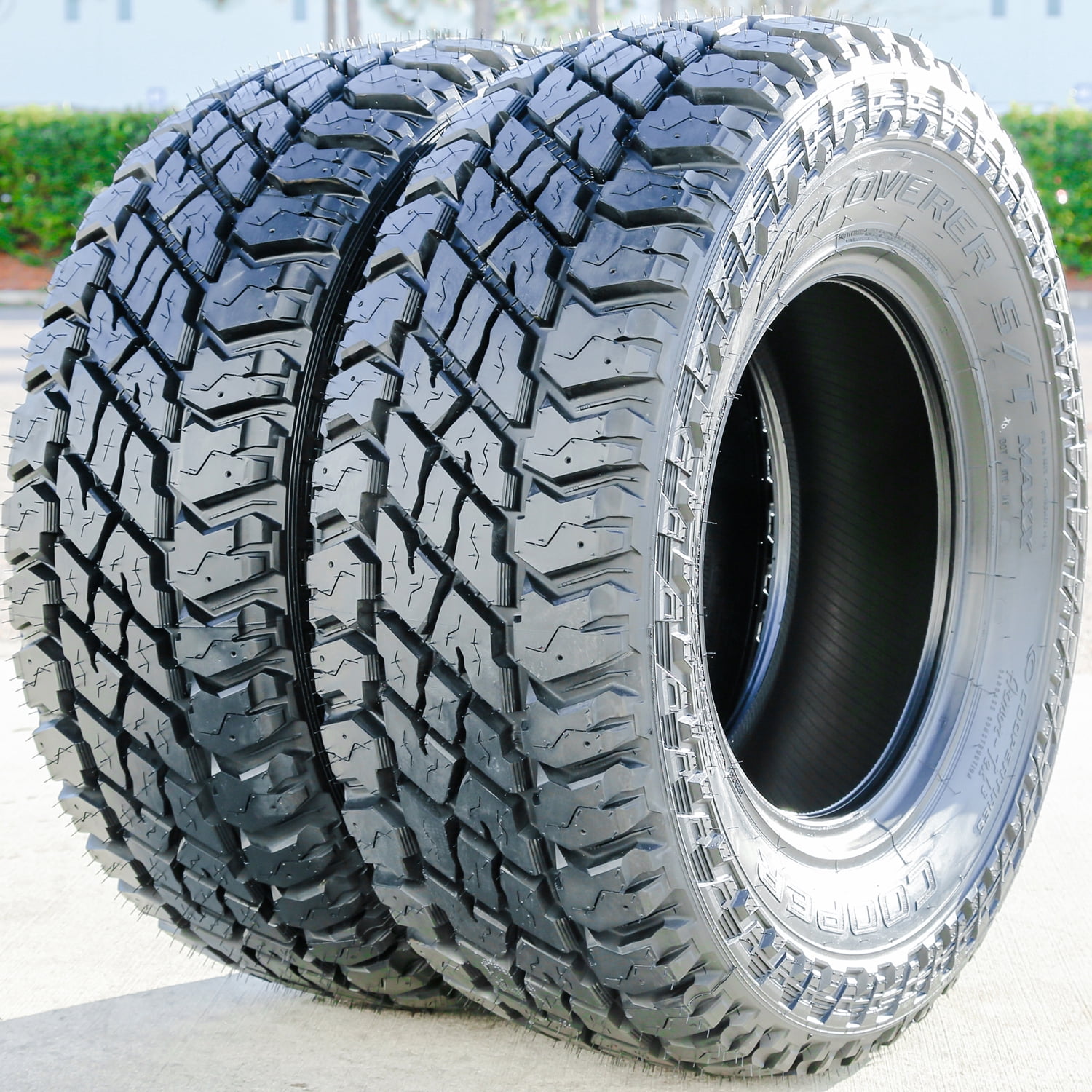 Cooper Discoverer S/T Maxx LT 255/80R17 121/118Q E 10 Ply All Season ...