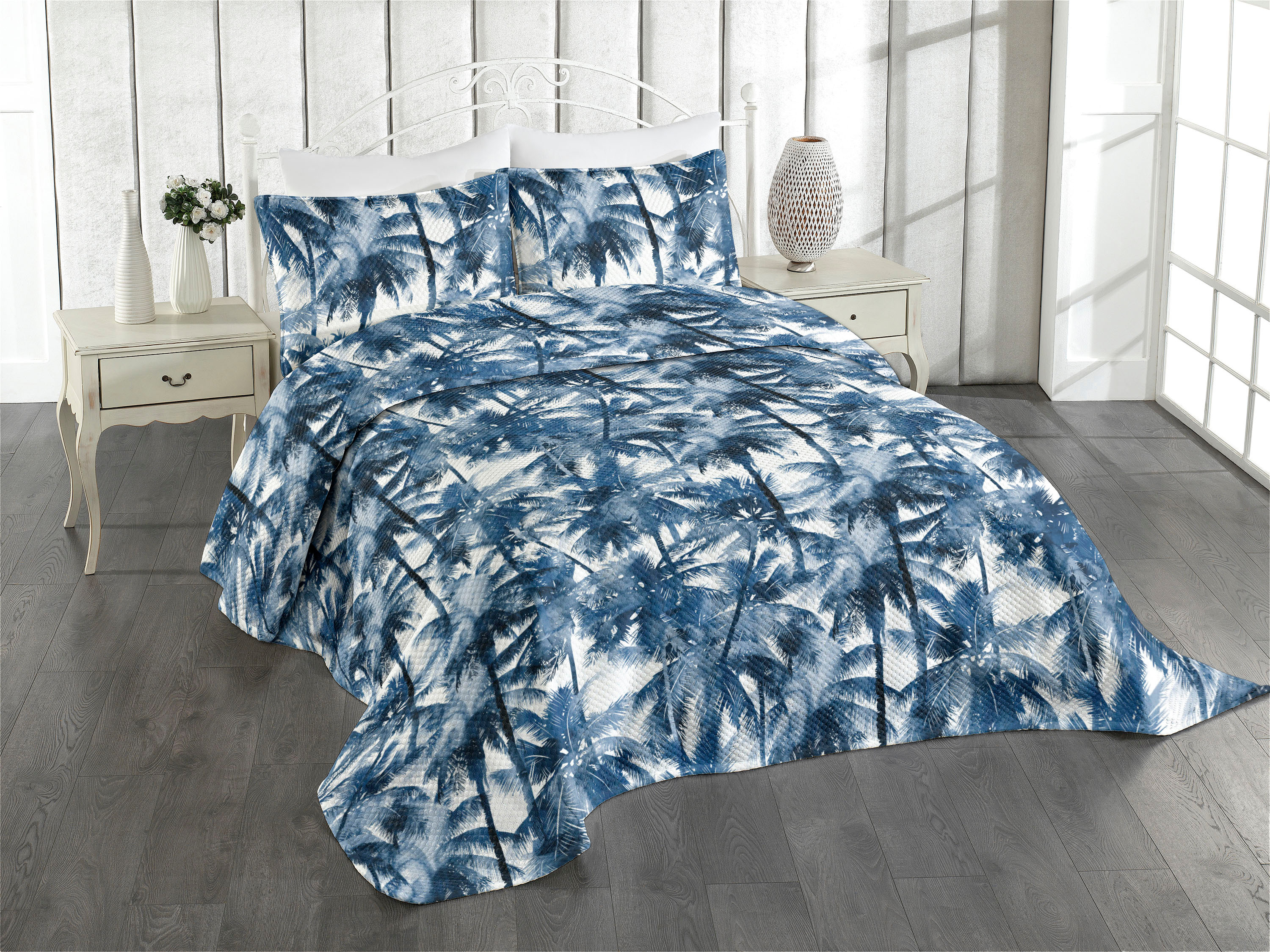 Palm Trees Bedspread, Vintage Hawaii Vibes Dreamy Silhouettes of ...