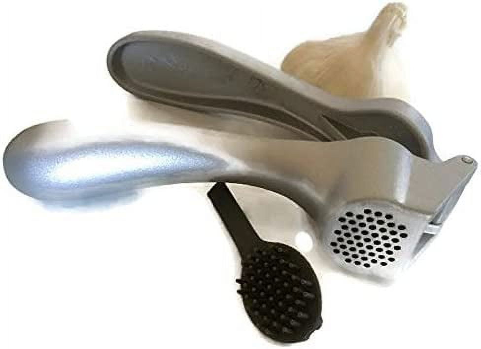 Pampered Chef Garlic Press 2575 - Easy Squeeze, Rust Proof, Ergonomic ...