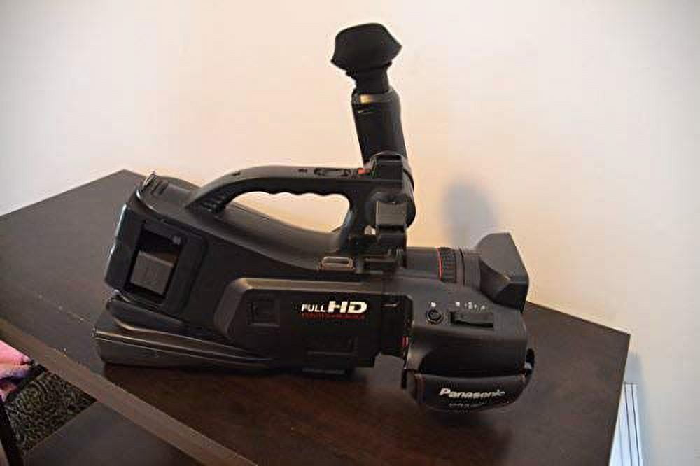 Panasonic AG-AC7 Shoulder Mount AVCHD Camcorder, 1920 x 1080 Resolution ...