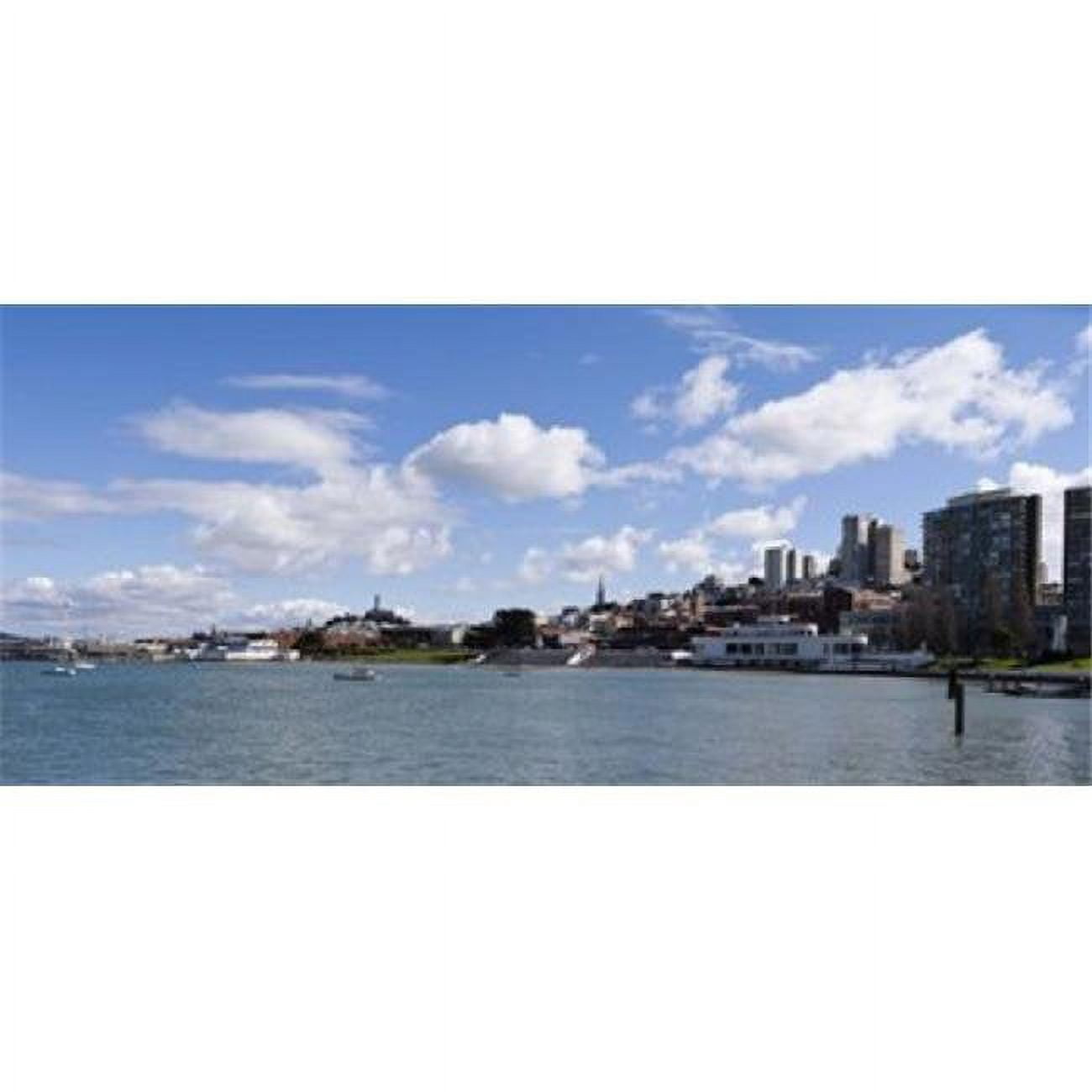 Skyscrapers, Transamerica Pyramid, Ghirardelli Building, Coit Tower ...