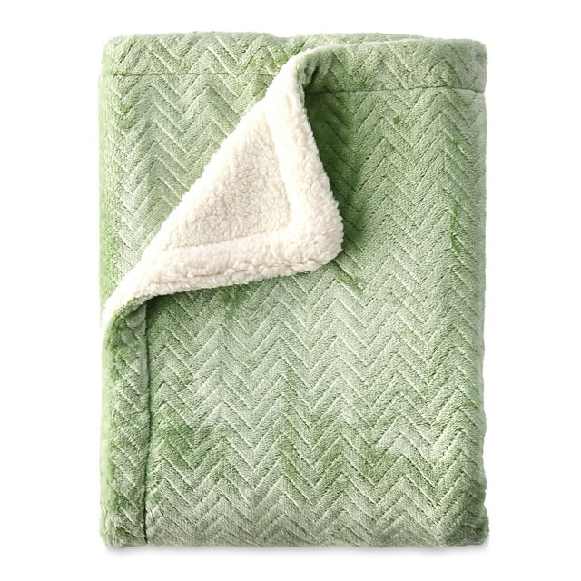 Parent's Choice Plush Reversible Green Unisex Polyester Baby Blanket ...