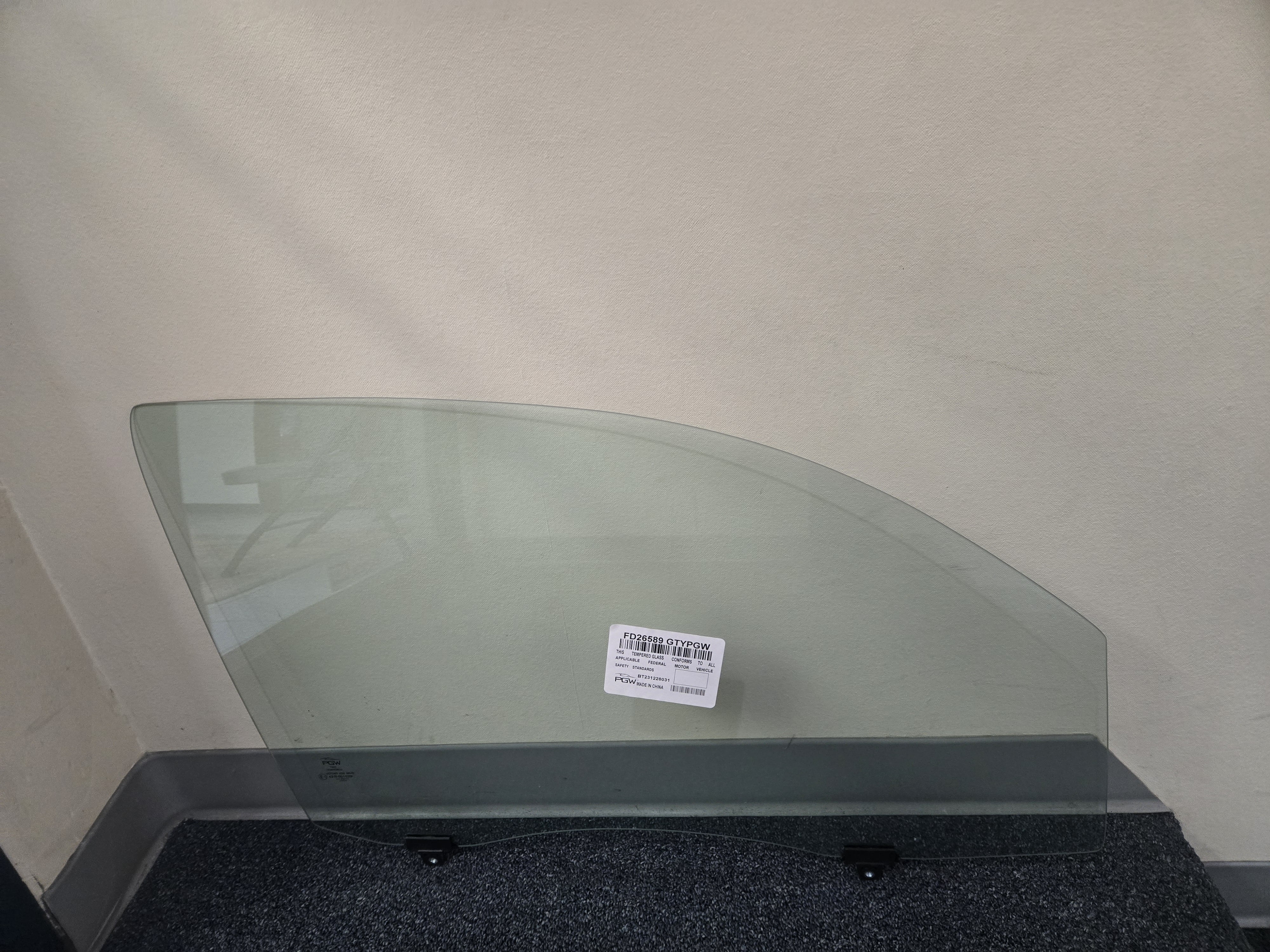 Passanger Side Right Front Door Window Glass Compatible with Toyota ...