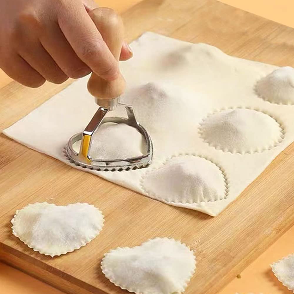 Pengc Pasta Cutter, Ravioli Cutter Stamps with Wooden Handle and Fluted ...