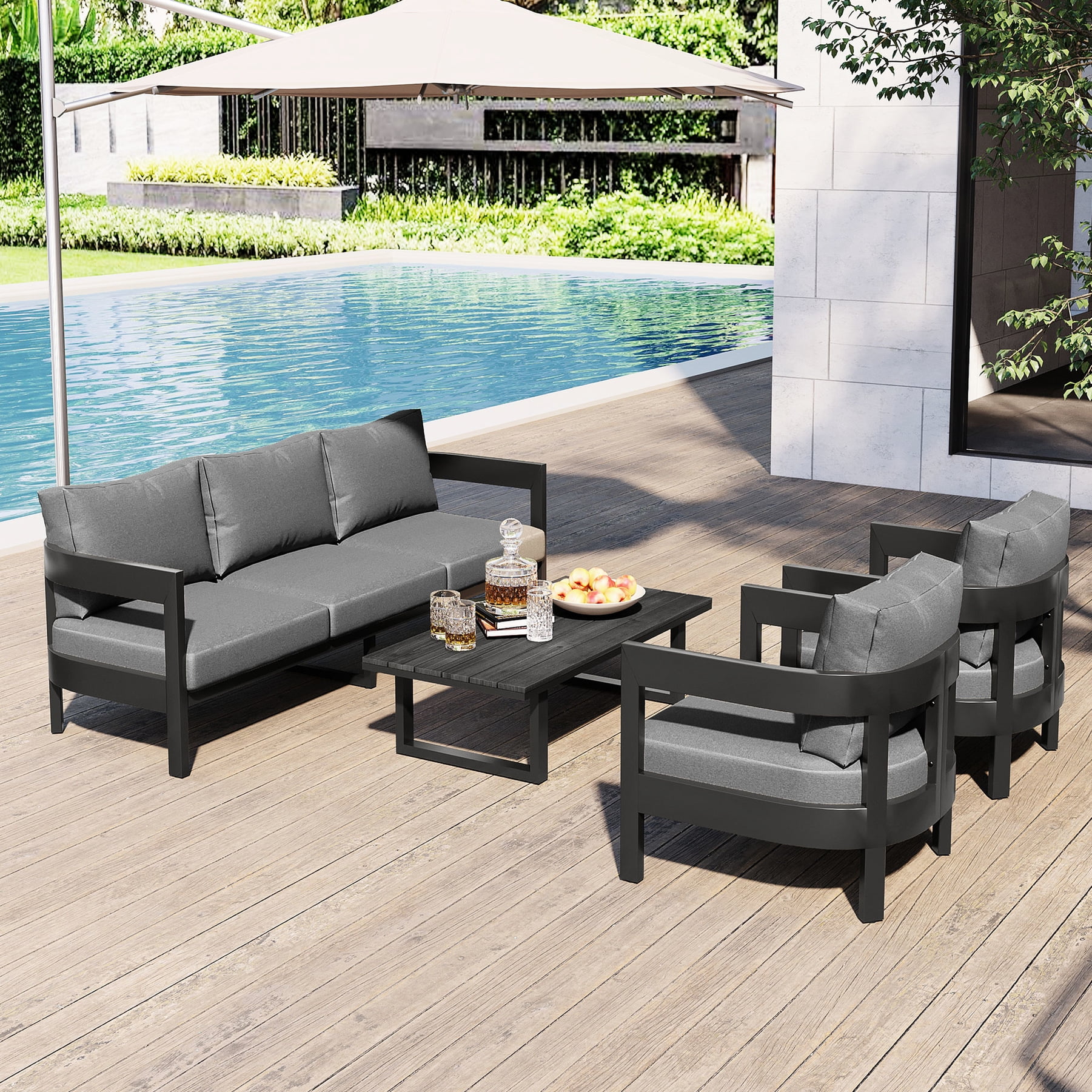 Patio Seating Arrangement | Good for Poolside Relaxation | Robust Iron ...