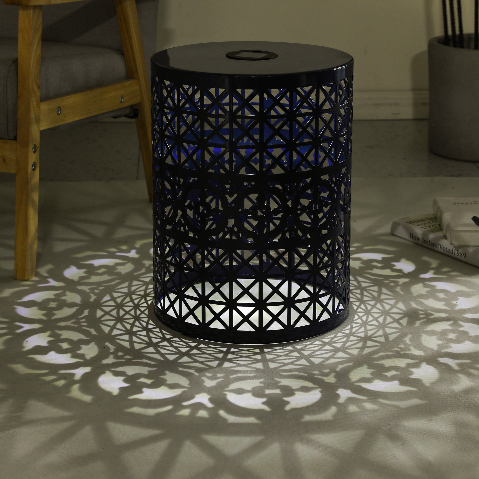 Patio Side End Table with Solar Powered Light, Round Patio End Table ...