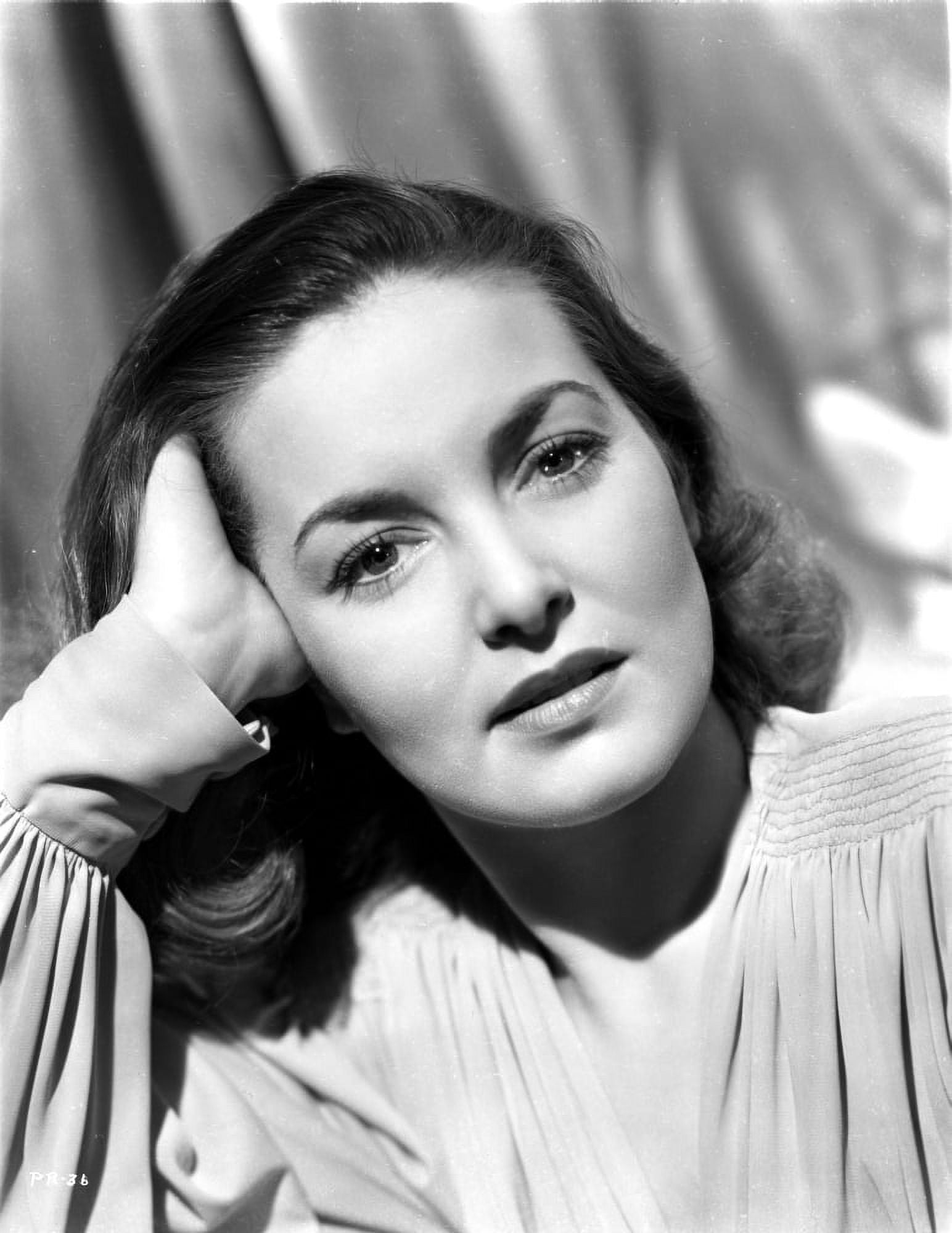 Patricia Roc Leaning Chin On Hand in Classic Photo Print (24 x 30 ...