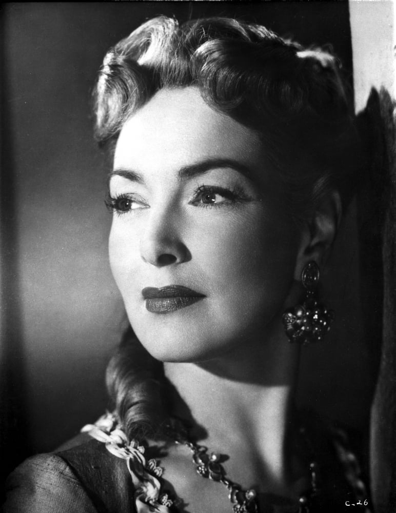 Patricia Roc Portrait in Classic Photo Print (8 x 10) - Walmart.com