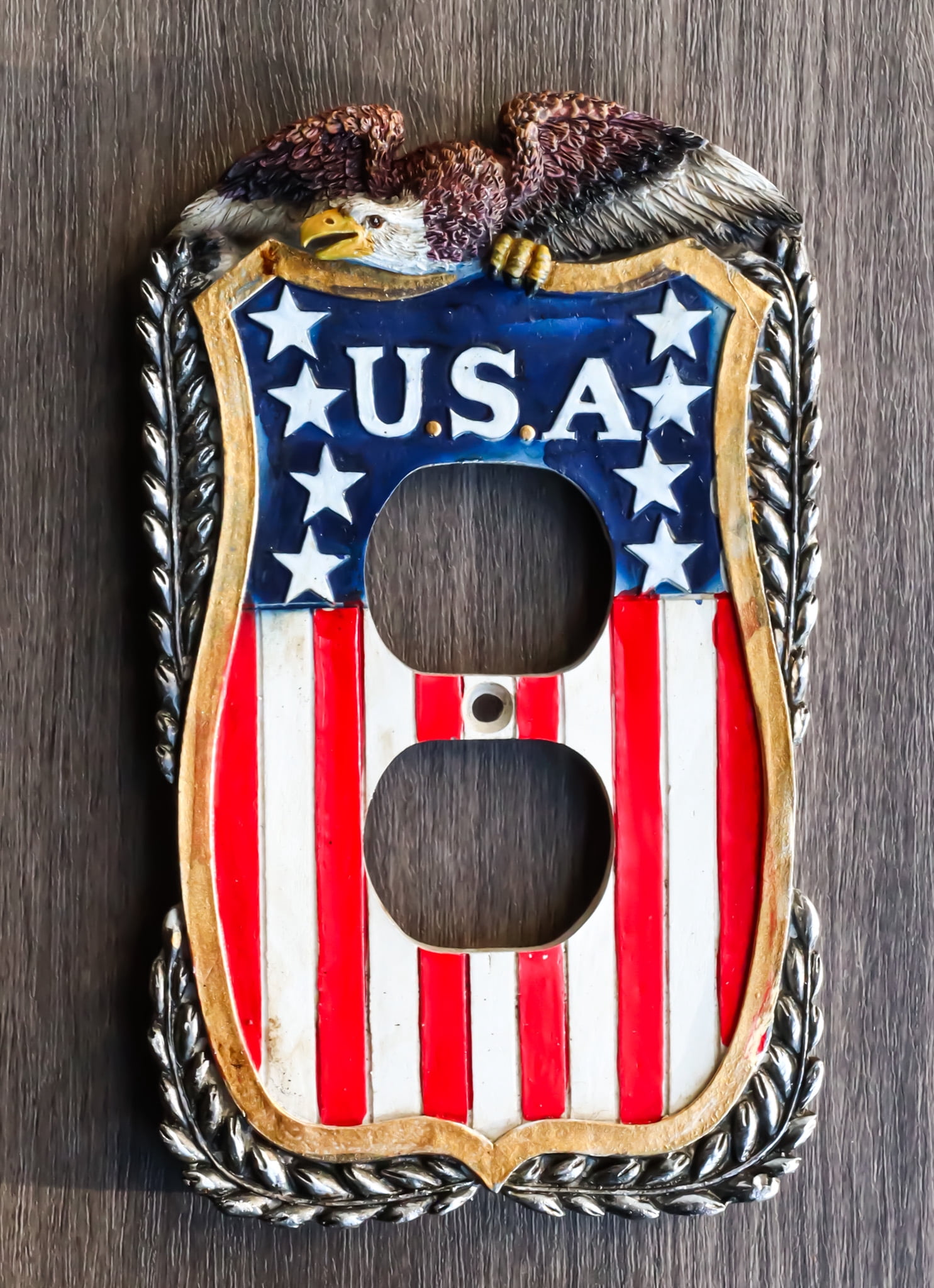 Patriotic Bald Eagle On USA Flag Crest Wall Double Receptacle Outlet ...