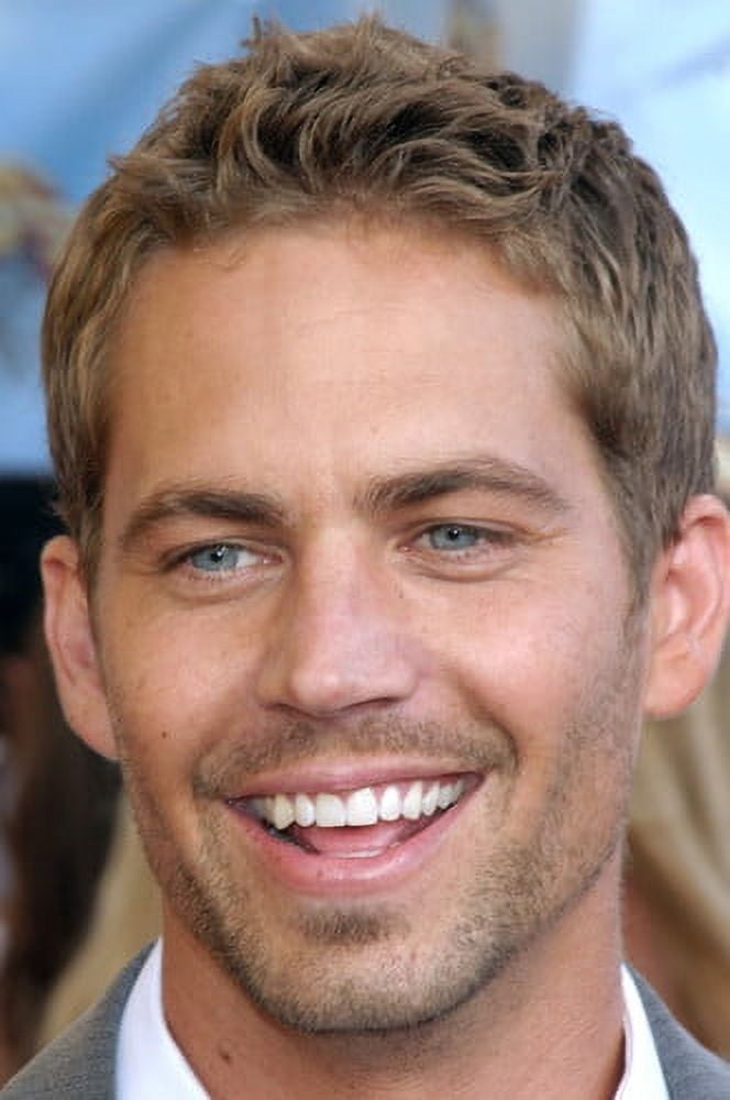 Paul Walker Smiling 24x36 Poster - Walmart.com