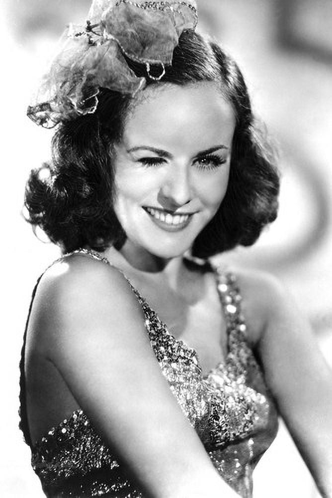 Paulette Goddard B&w Smiling Publicity 24x36 Poster - Walmart.com