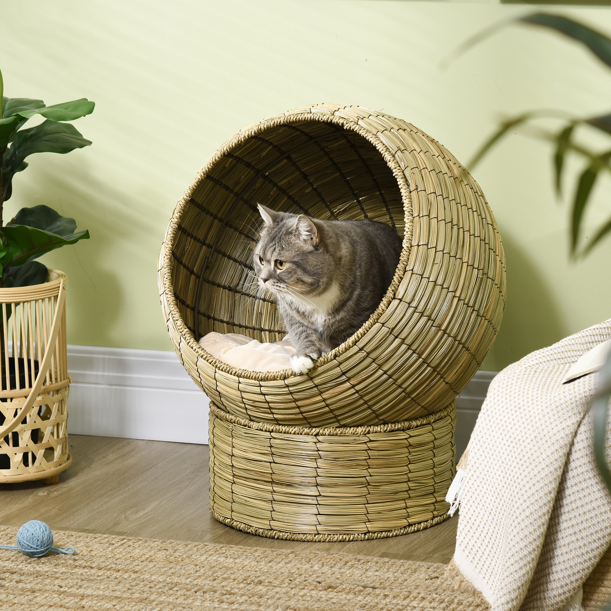 PawHut Elevated Wicker Cat Bed with Rotating Egg Chair, Soft Cushion ...