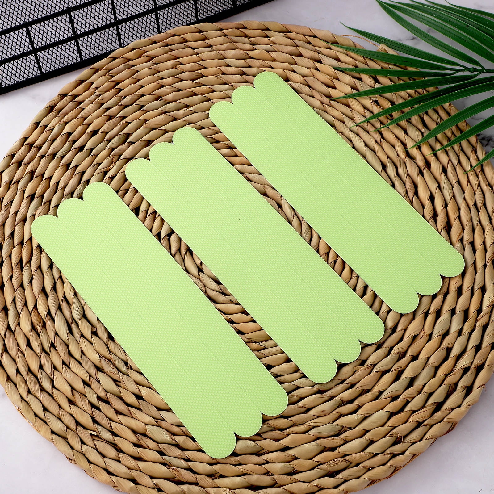 Pawsdot 24Pcs Reflective Anti Slip Stickers for Ramps and Ladders Non ...