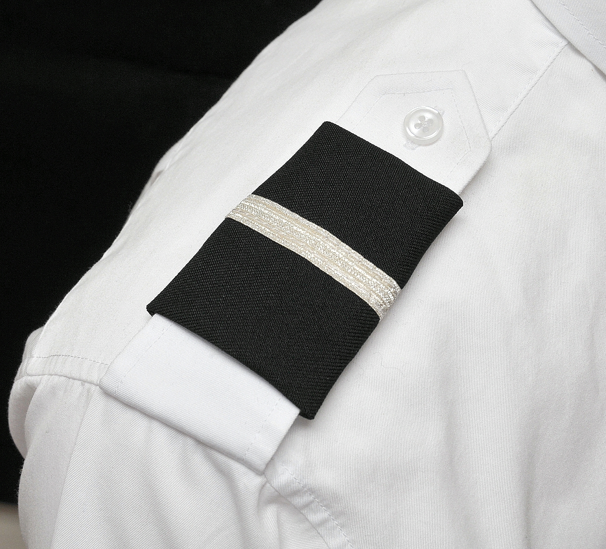 Pilot Epaulettes Flight Student Pilot Epaulets - One Bar Gold On Black ...