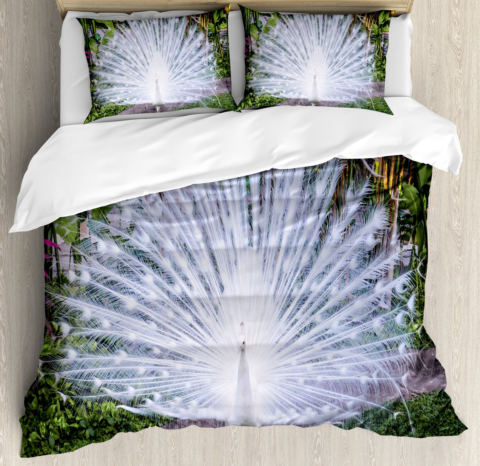 Peacock Duvet Cover Sets, Peacock Open His Tail Feathers in Tropical ...
