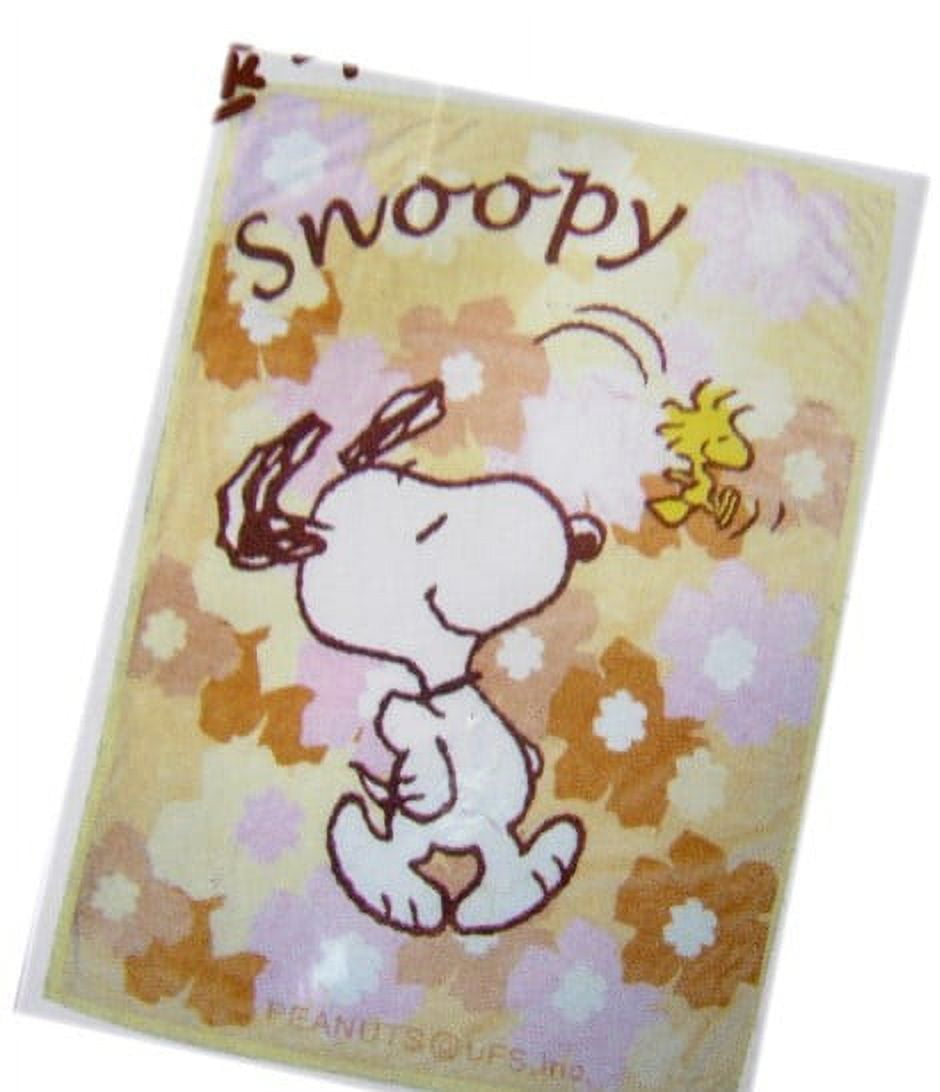 Peanuts Snoopy Comfy Blanket Throw - Walmart.com