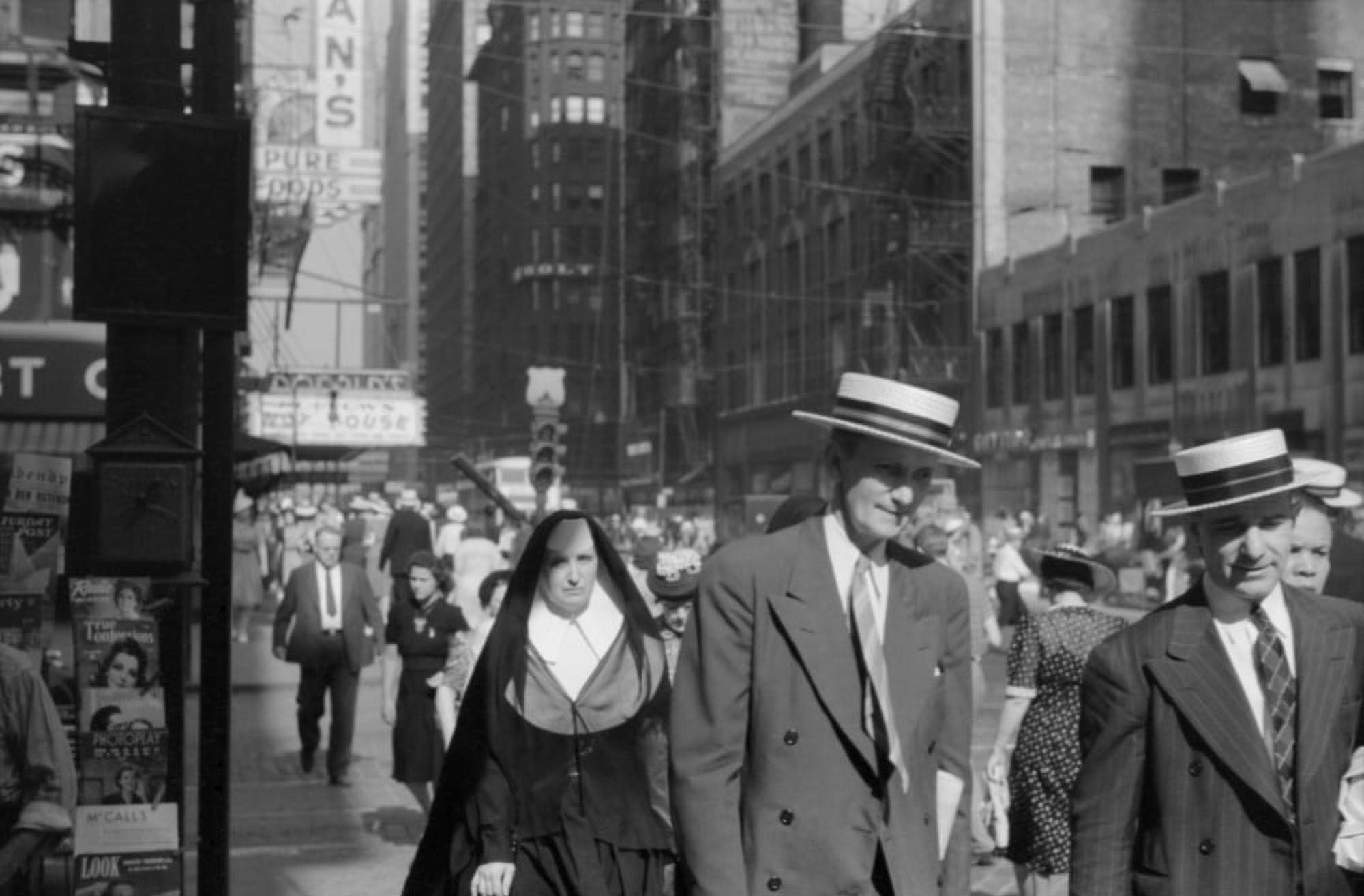 Pedestrians In Chicago History 36 X 24 Walmart pedestrians-in-chicago-history-36-x-24-walmart