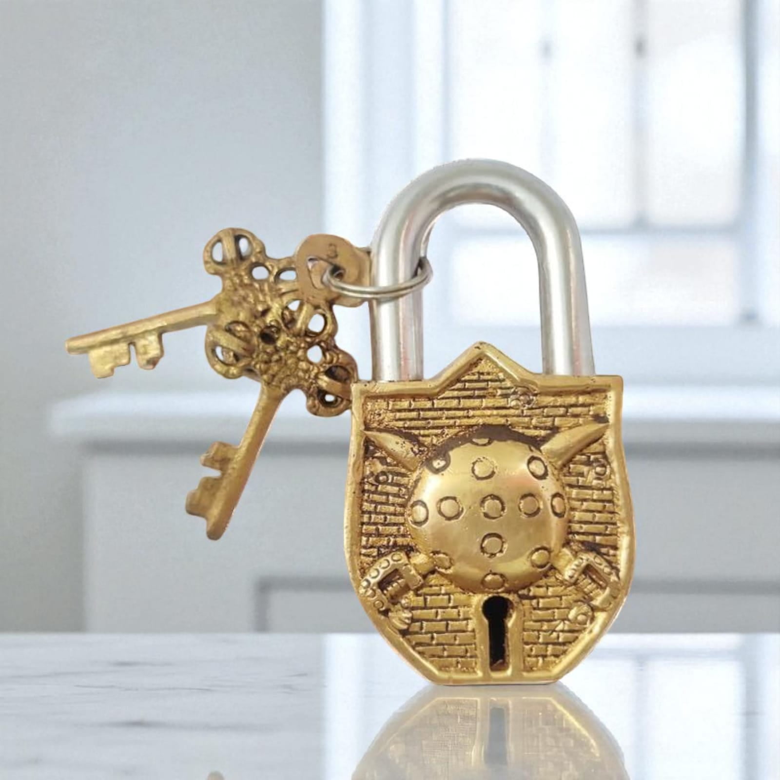 Peekdee Brass Antique Finish Pad lock with 2 Keys Unique Collectible ...