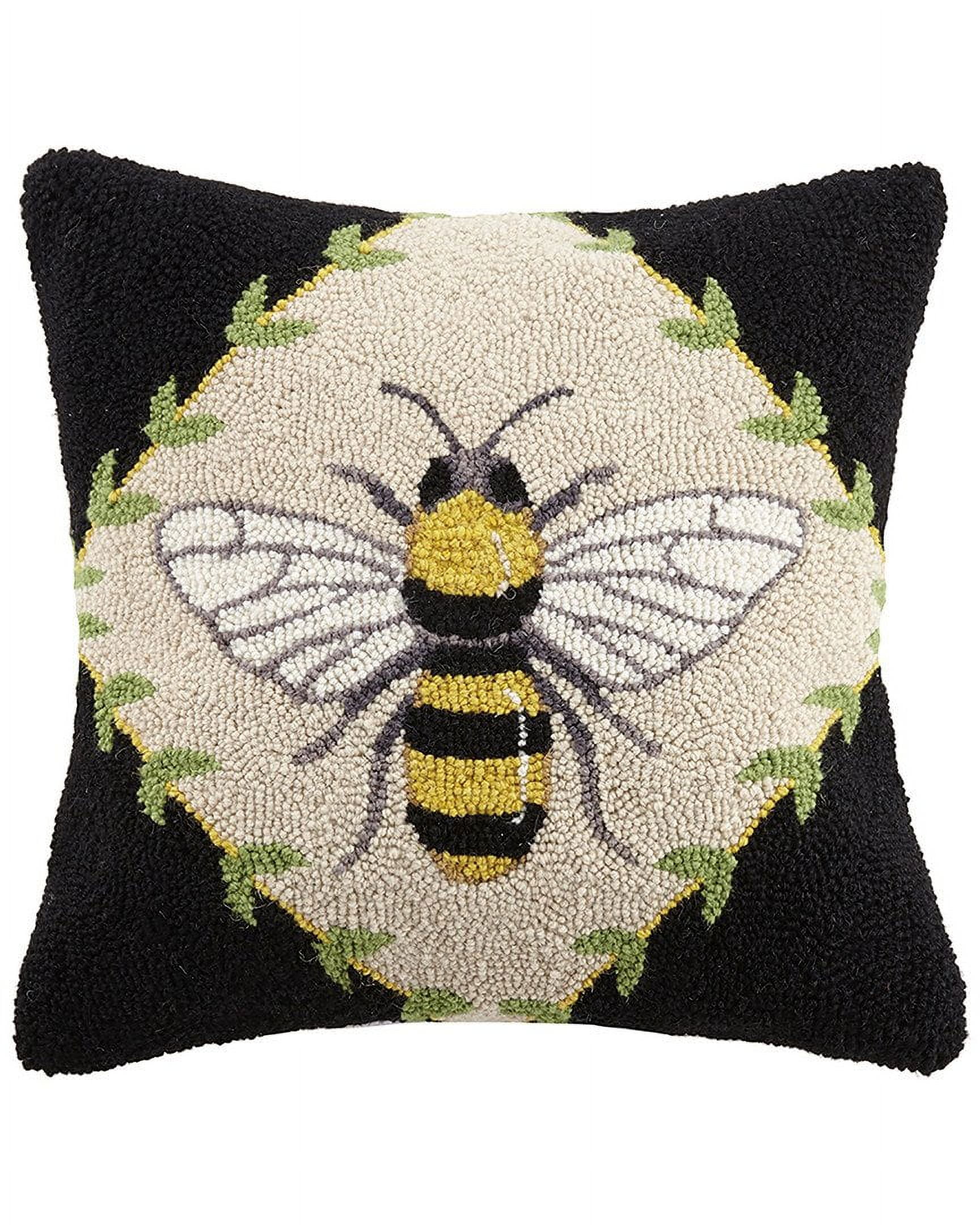 Peking Handicraft 30SER438C18SQ Bumblebee Hook Pillow, 100% Wool and ...